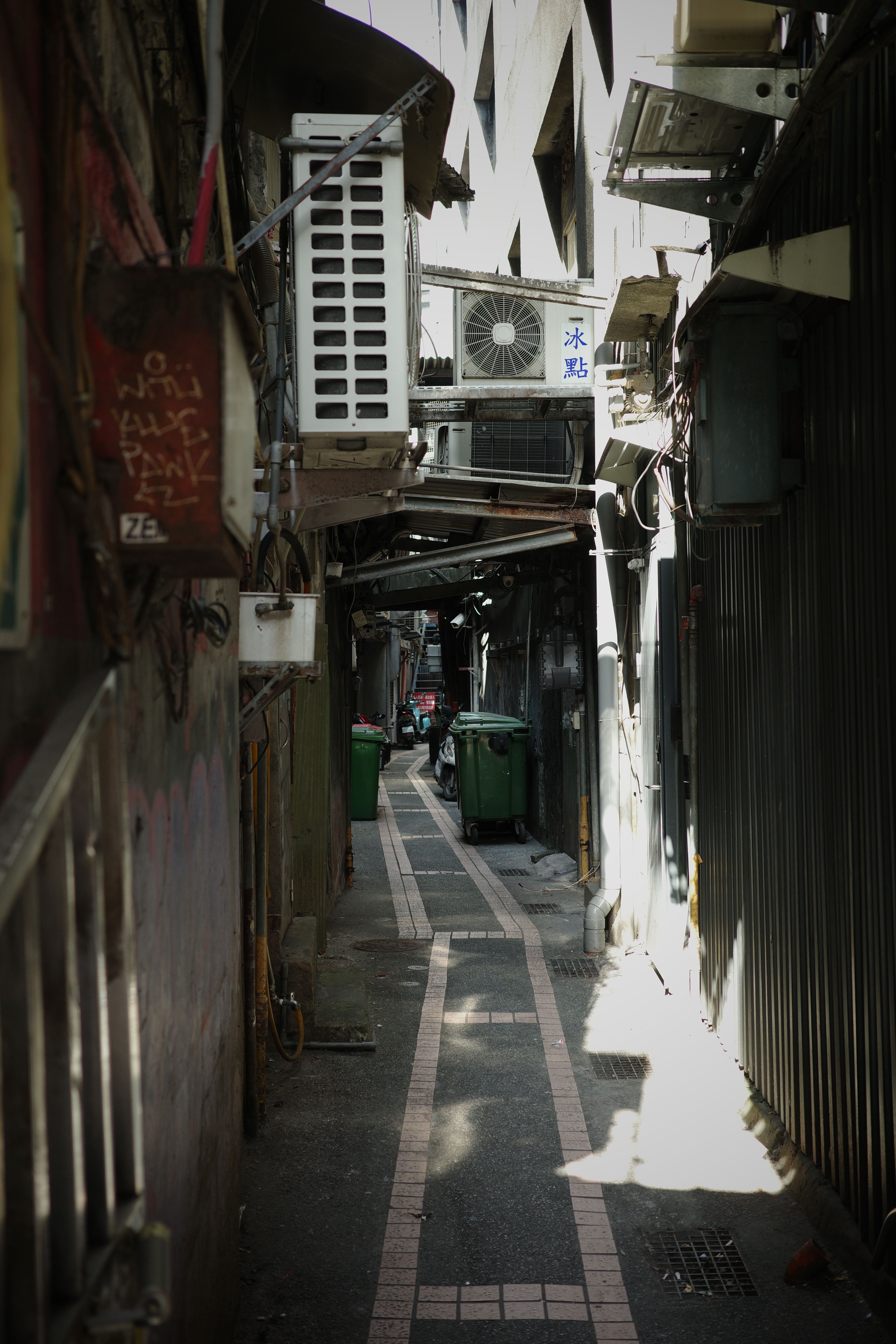 Narrow Alley in a Suburb District · Free Stock Photo