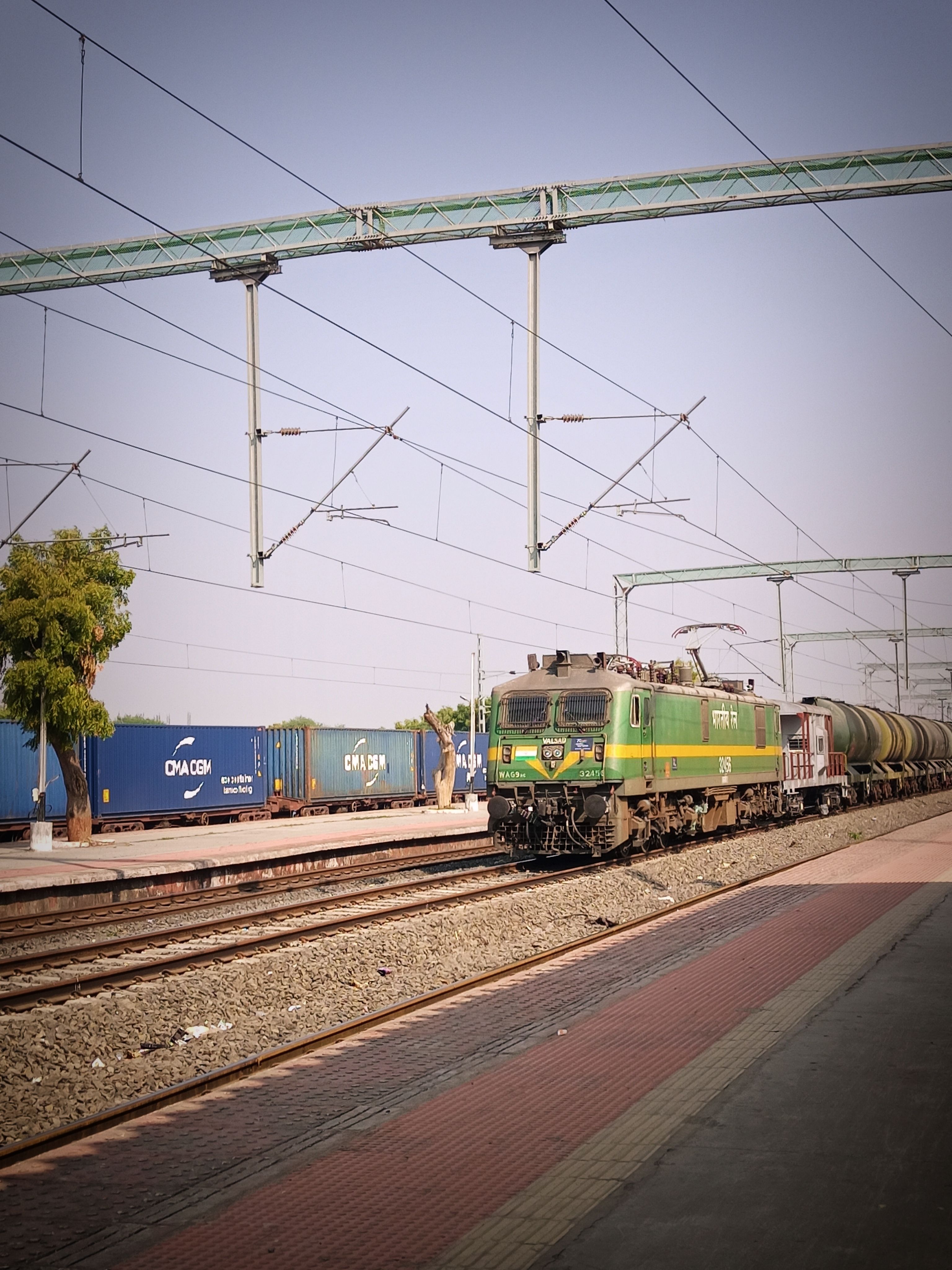 Trains India Photos, Download The BEST Free Trains India Stock Photos ...