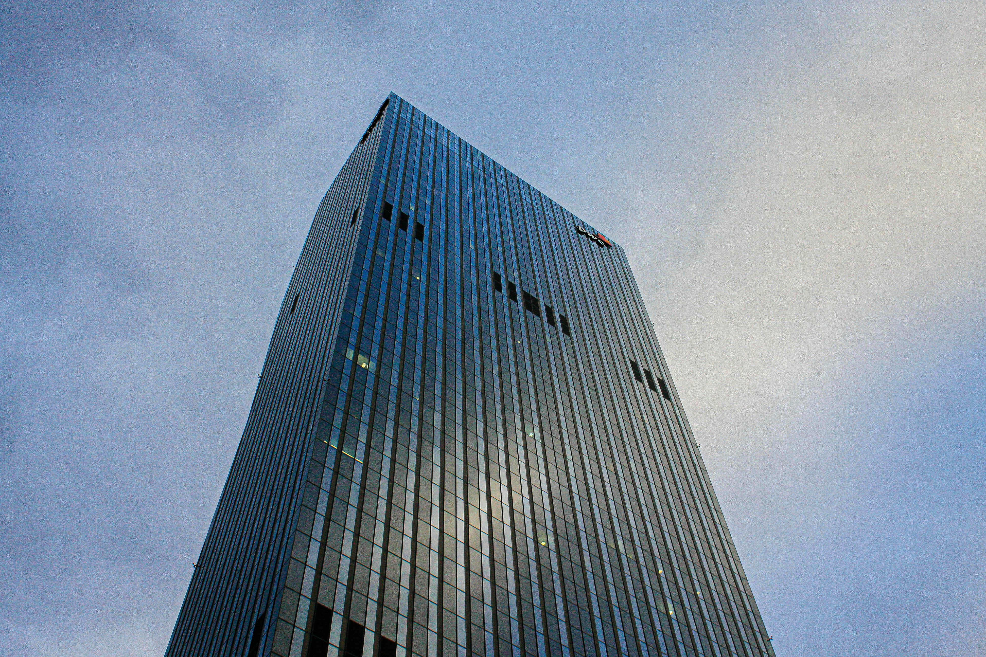 Glass Building Under the Sky · Free Stock Photo