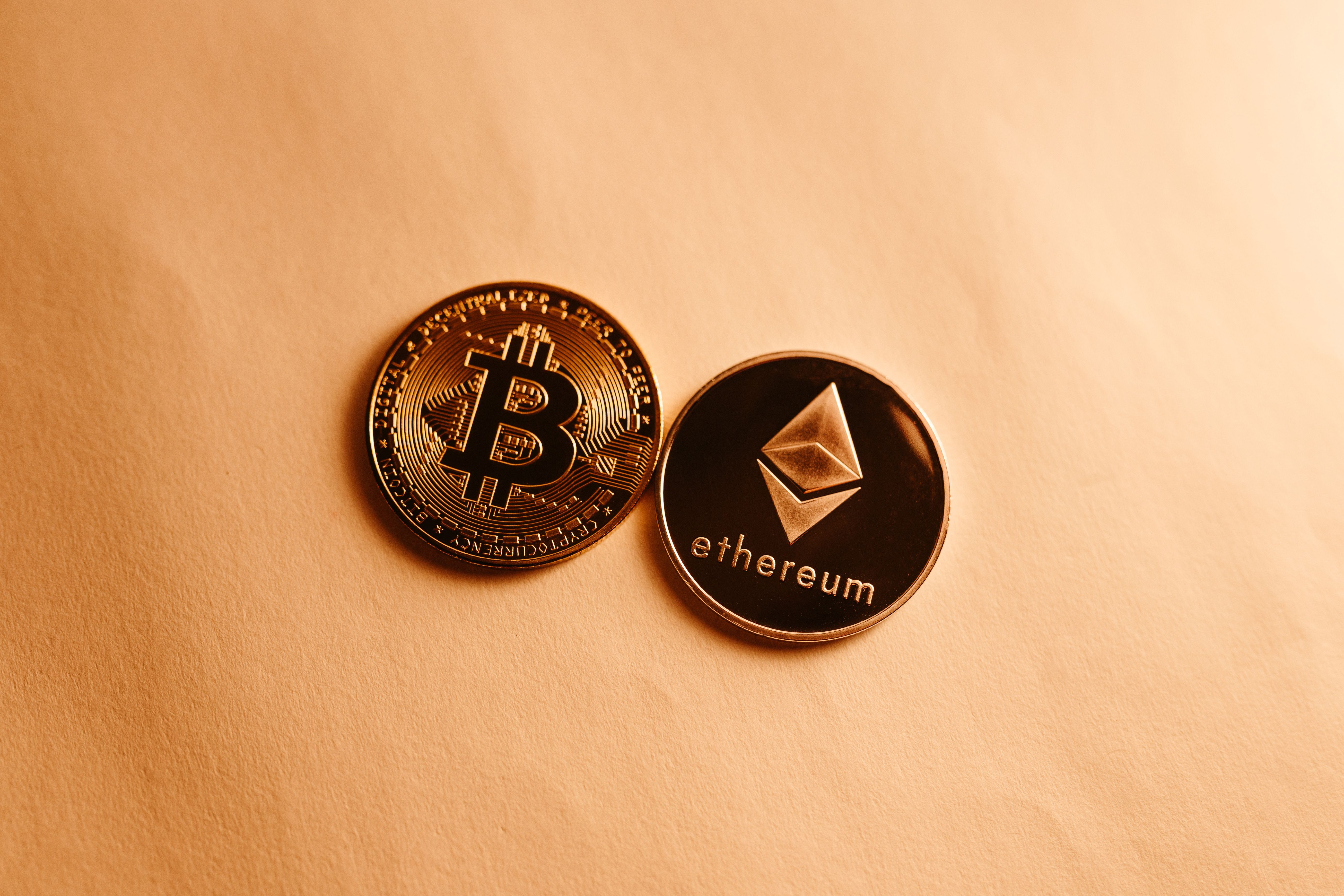 Coins with Cryptocurrencies Symbols on the Background of Graphs · Free ...