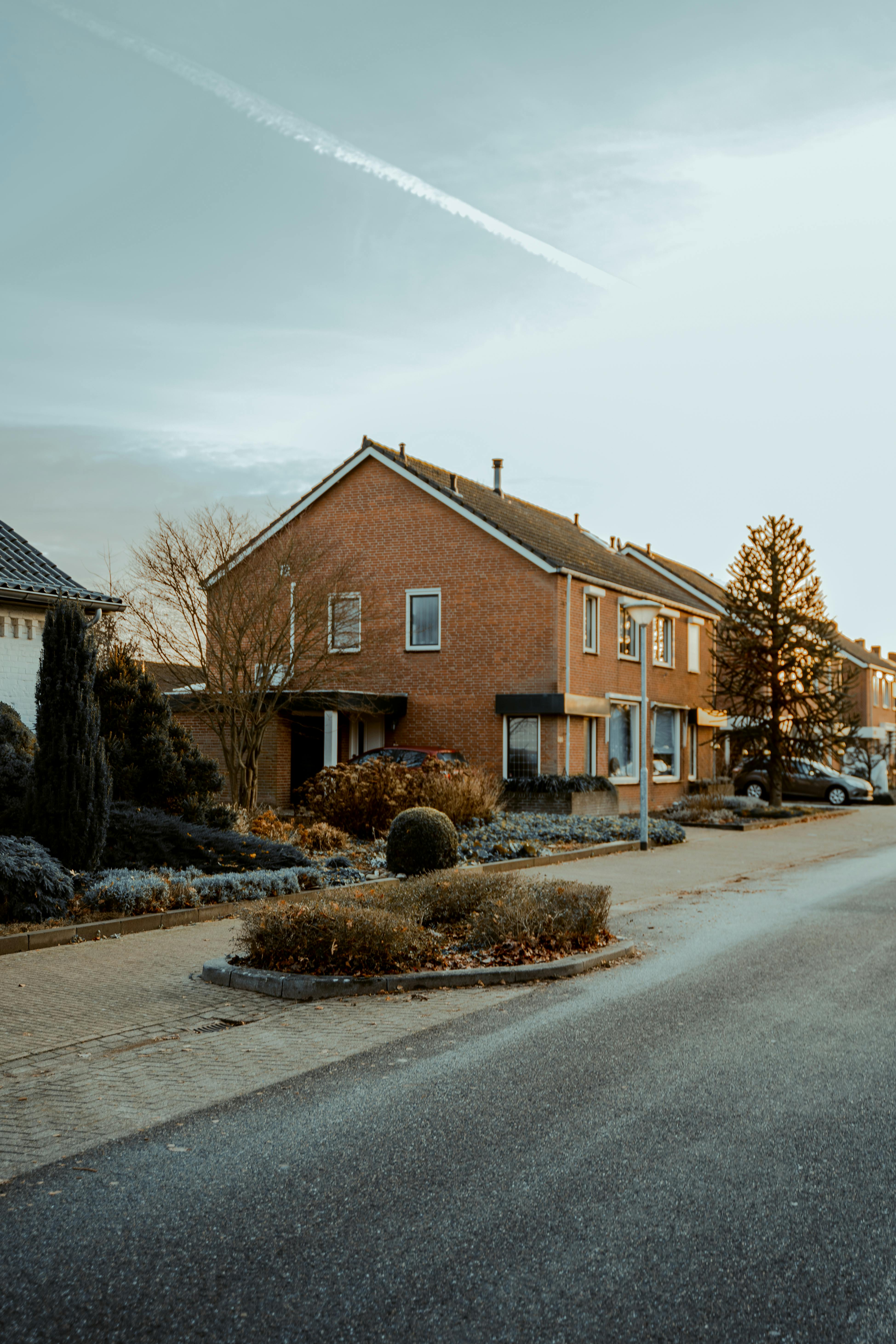 View of a Street and Houses in a Town · Free Stock Photo