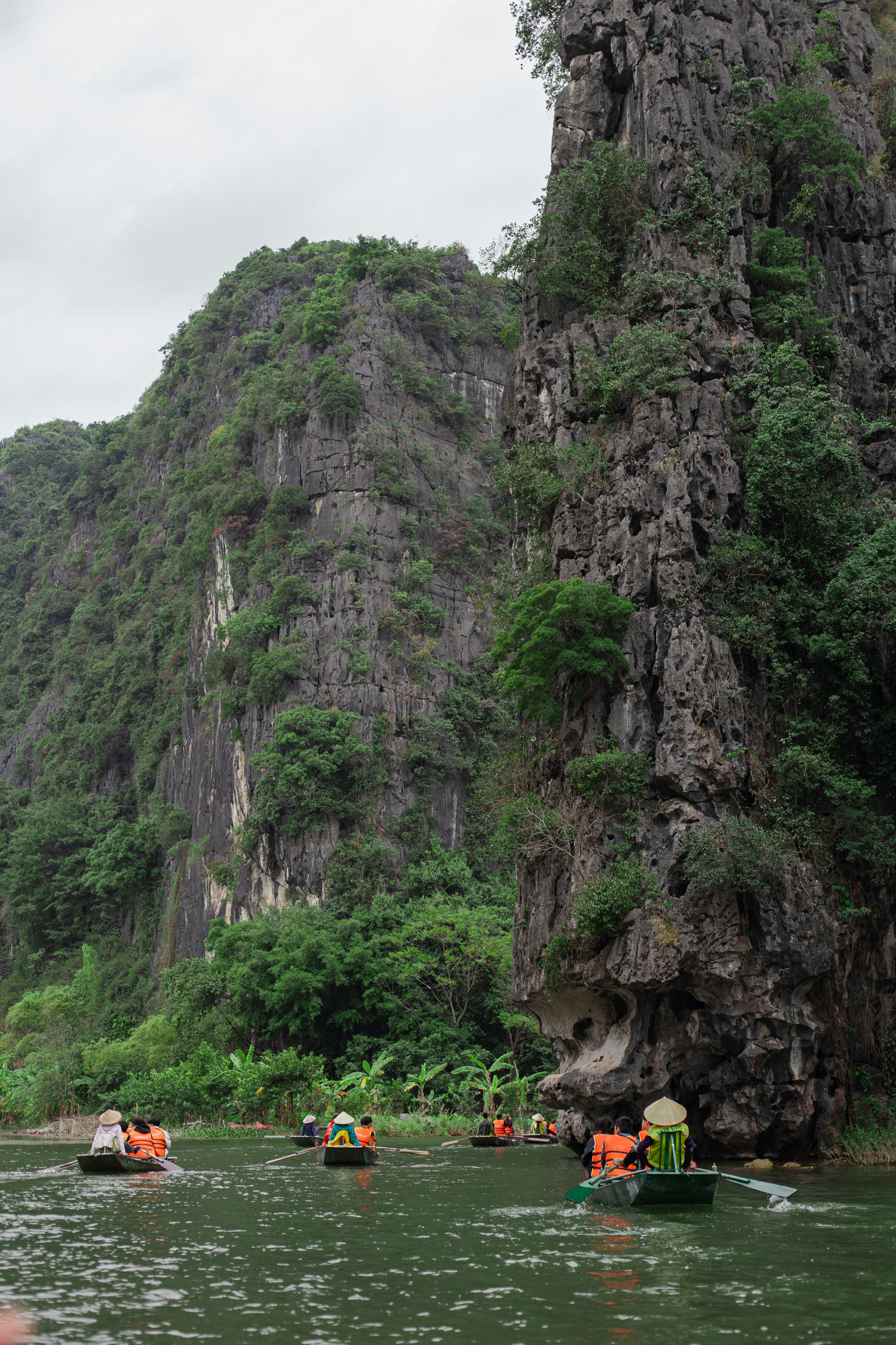 Tall Cliffs Photos, Download The BEST Free Tall Cliffs Stock Photos ...