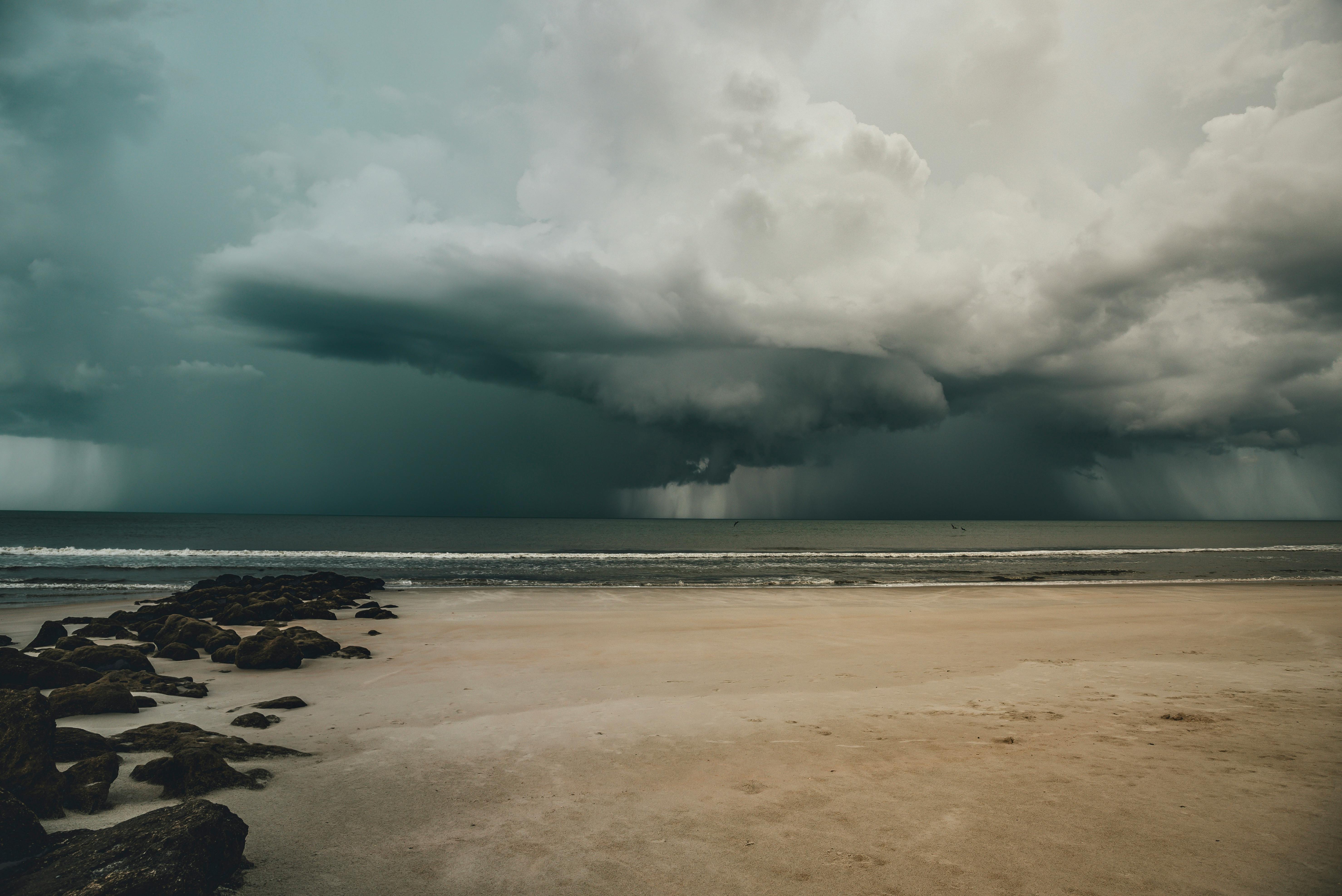 Ocean View Under the Cloudy Sky · Free Stock Photo