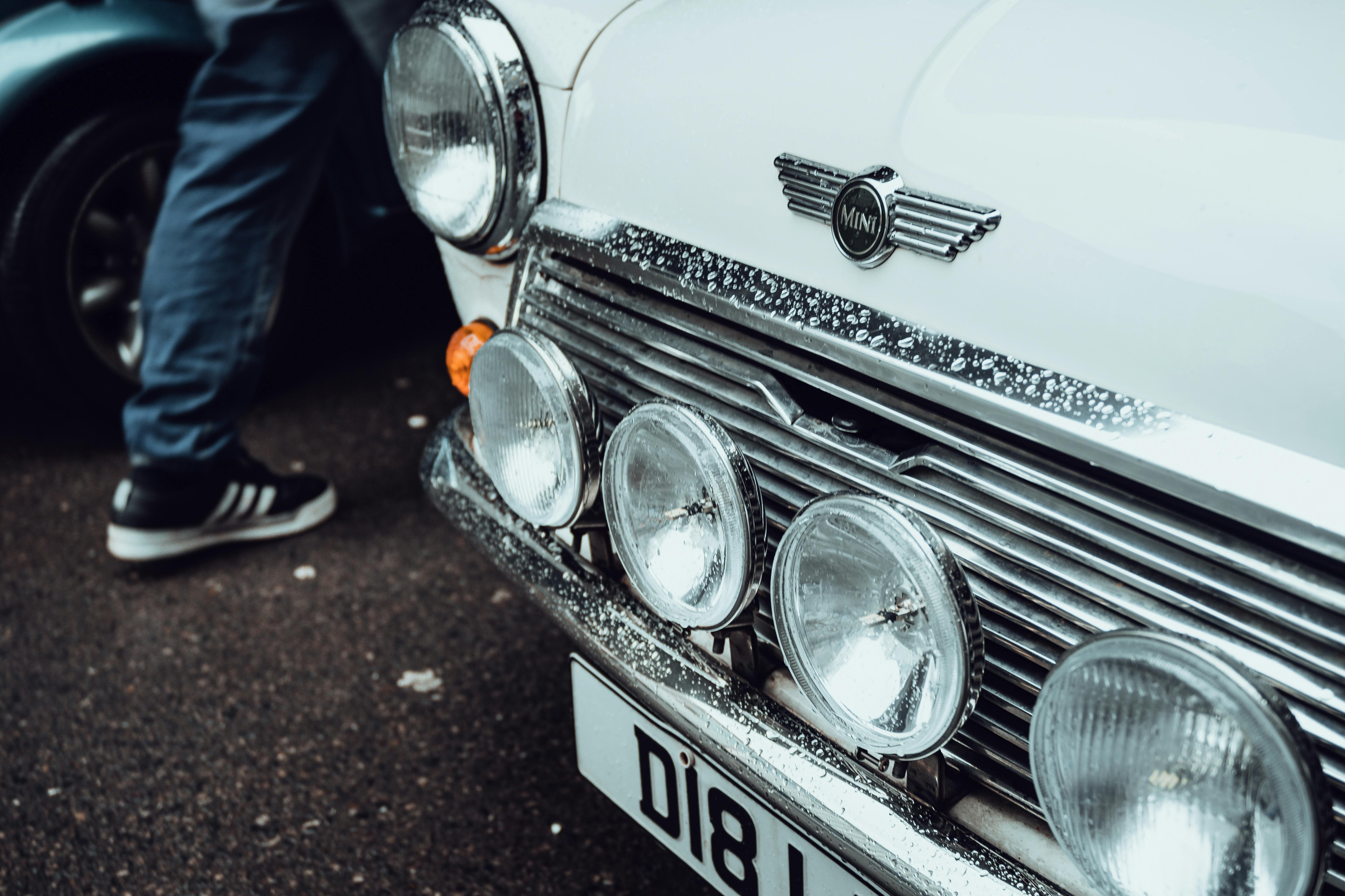 Front of Retro Car on Street · Free Stock Photo