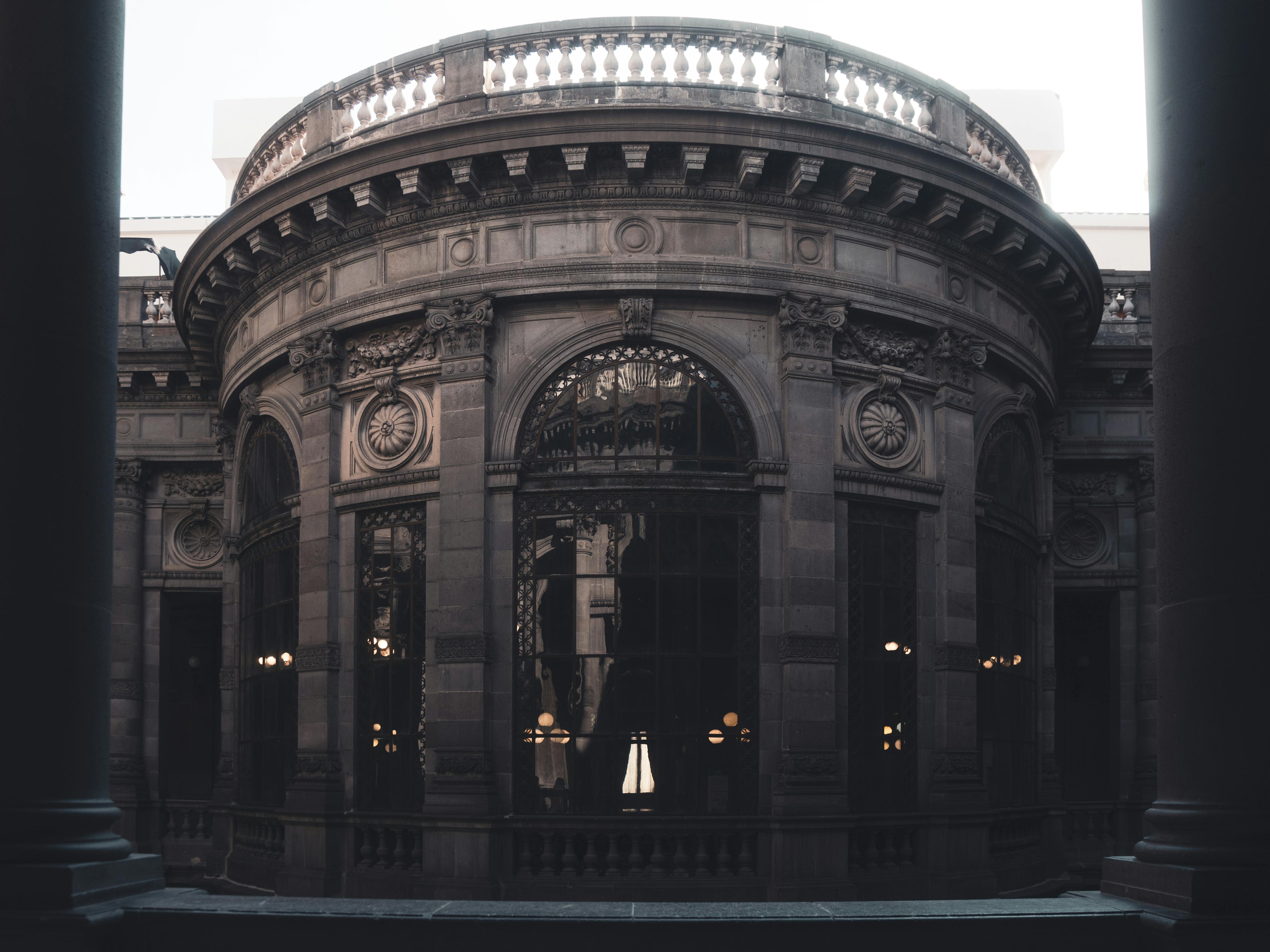 Rotunda in Art Museum · Free Stock Photo