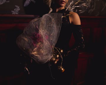 What Happened to Frank Matthews Wife Barbara Hinton? [Answer]