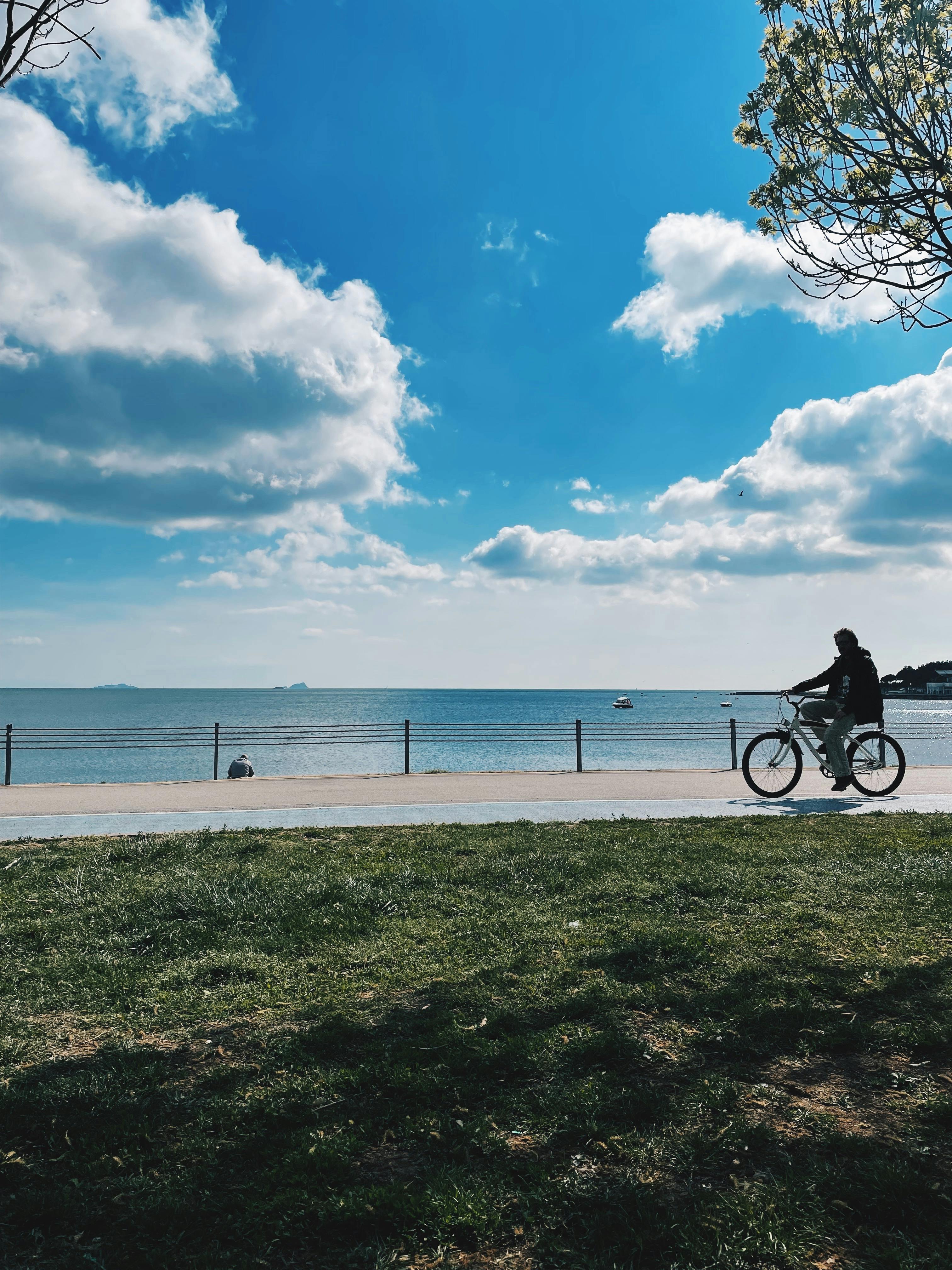 Cycles Photos, Download The BEST Free Cycles Stock Photos & HD Images