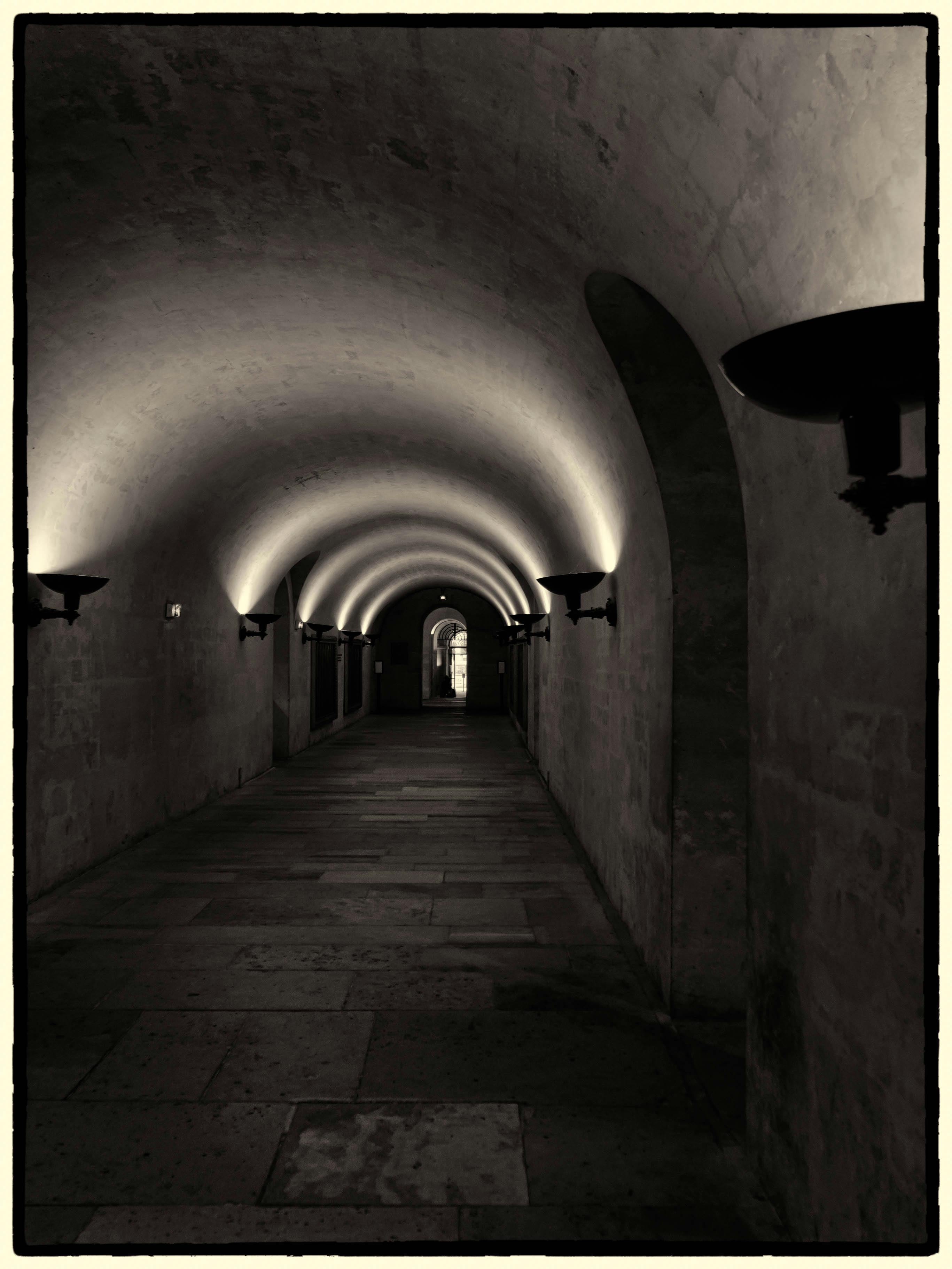 Black and White Photo of a Tunnel · Free Stock Photo