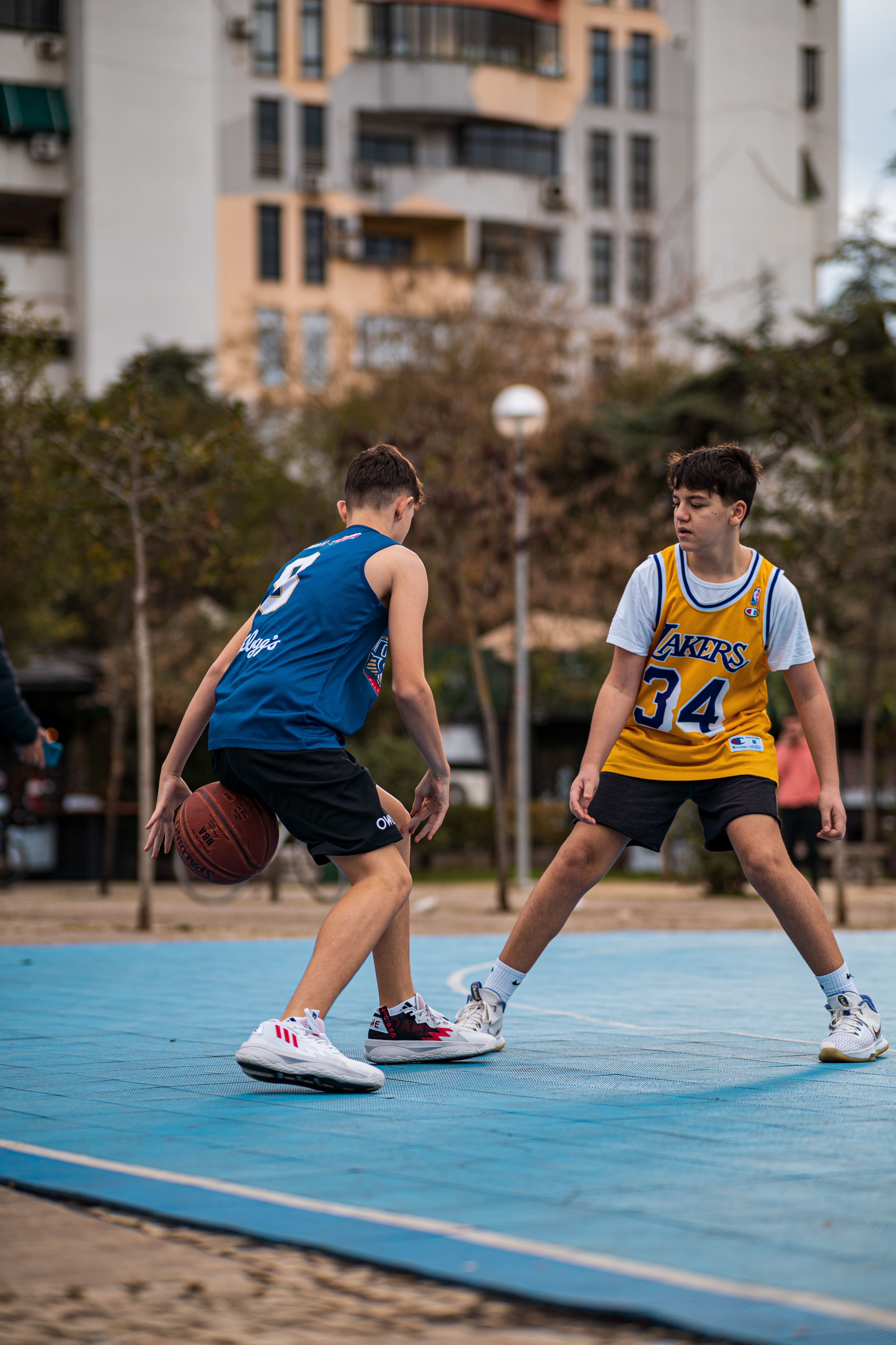 Young Men Playing Basketball · Free Stock Photo