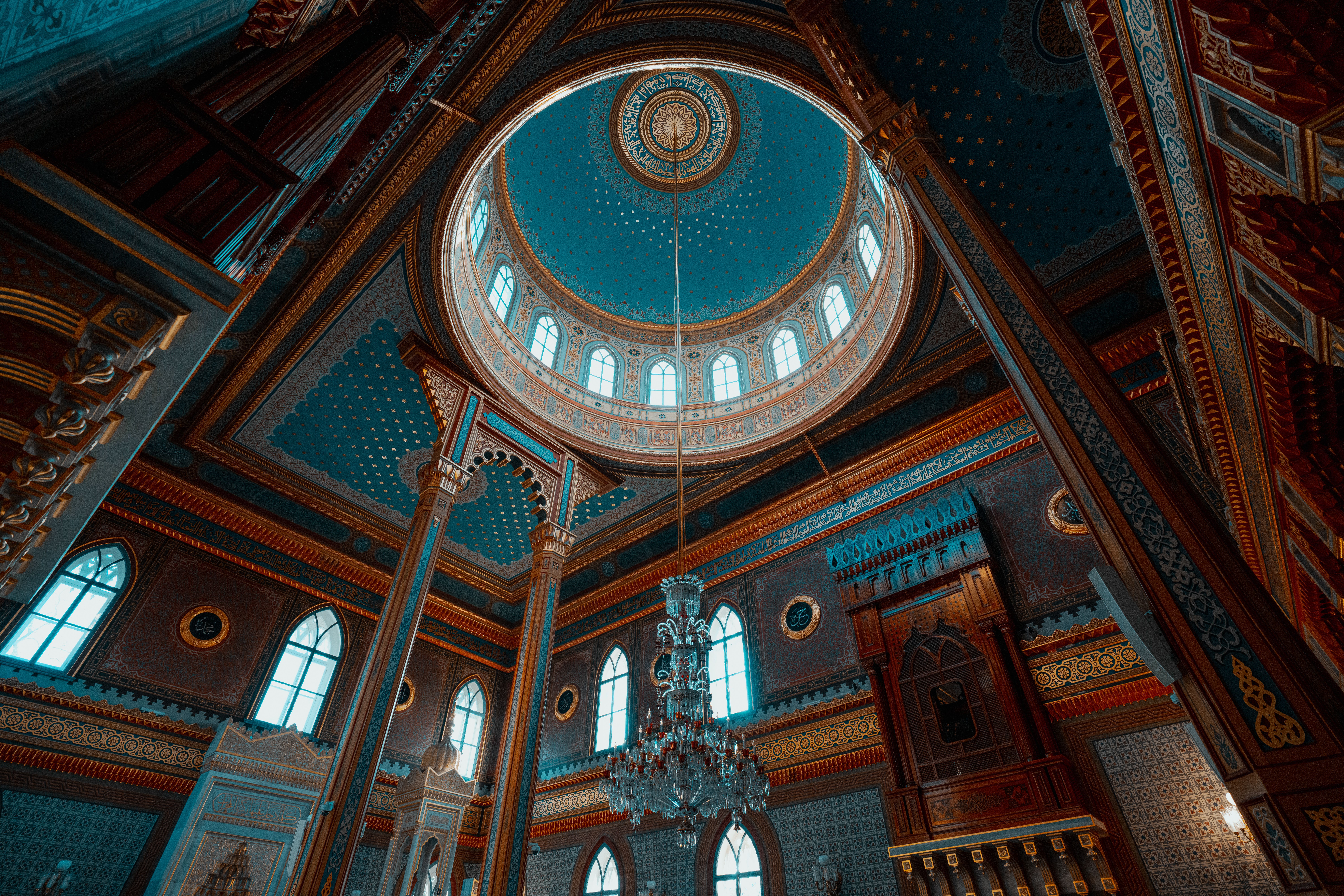 Ornate Mosque Interior with Chandelier · Free Stock Photo