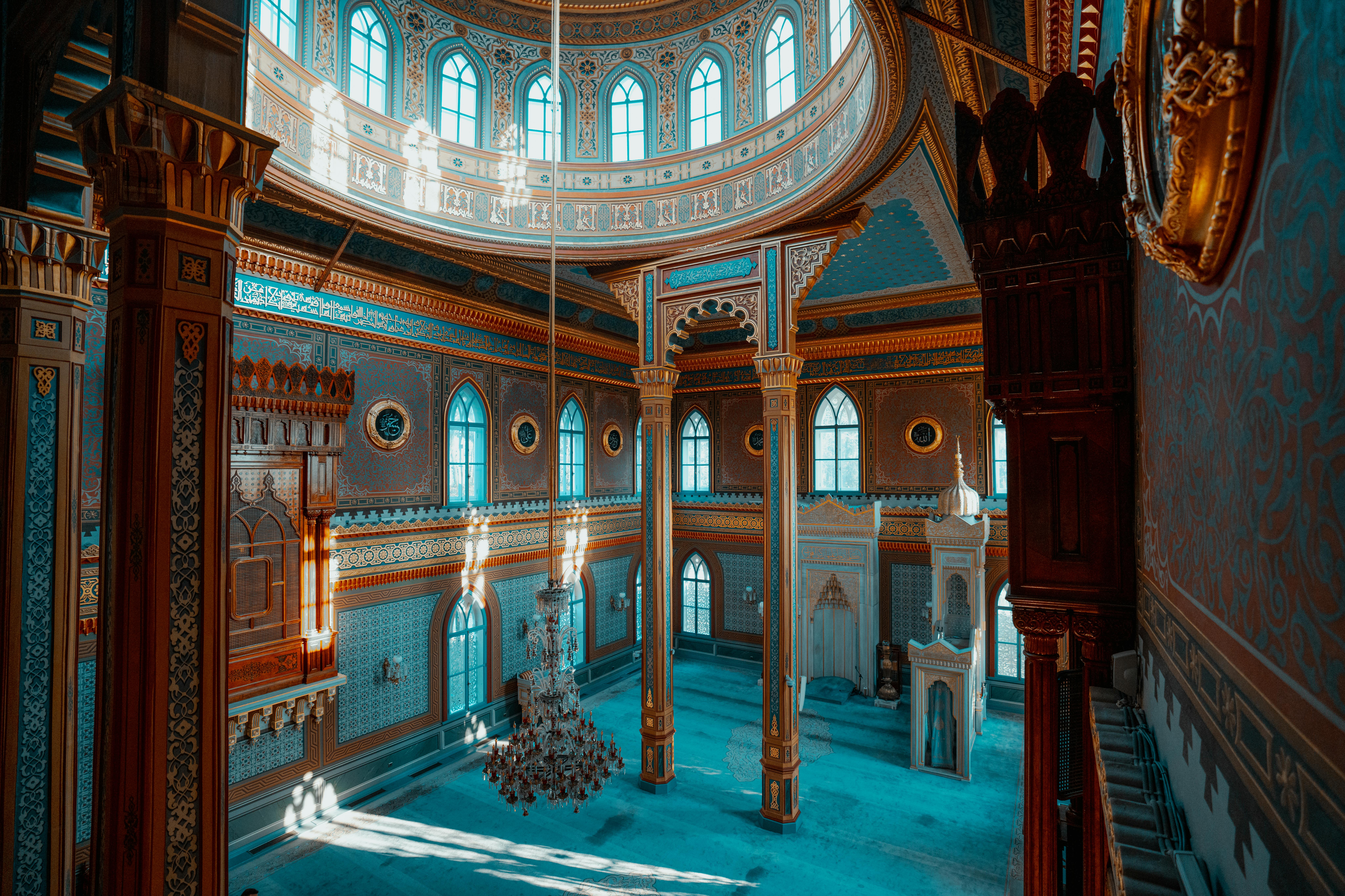 Ornate Mosque Interior with Chandelier · Free Stock Photo