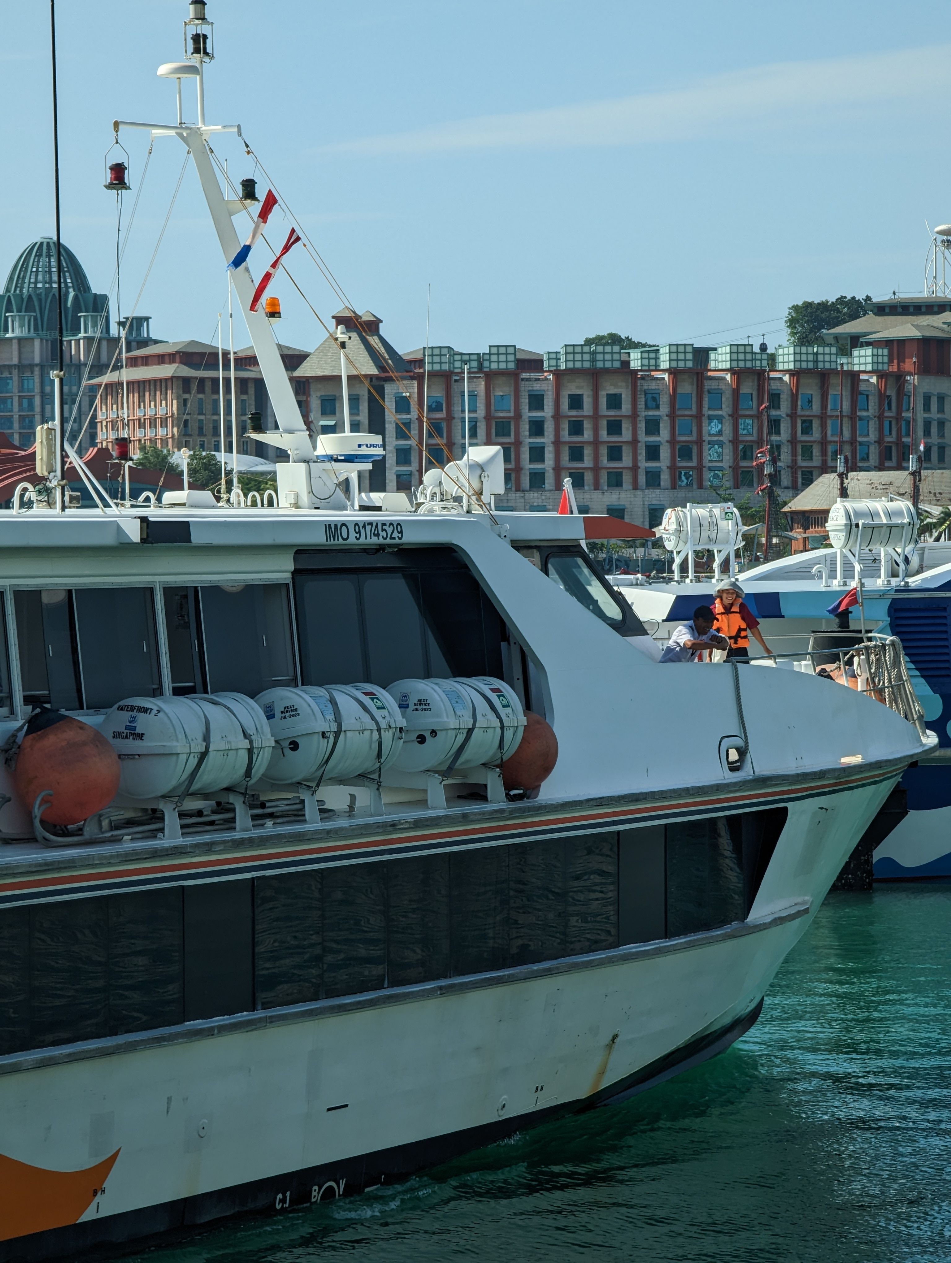 White Ferry on the River · Free Stock Photo
