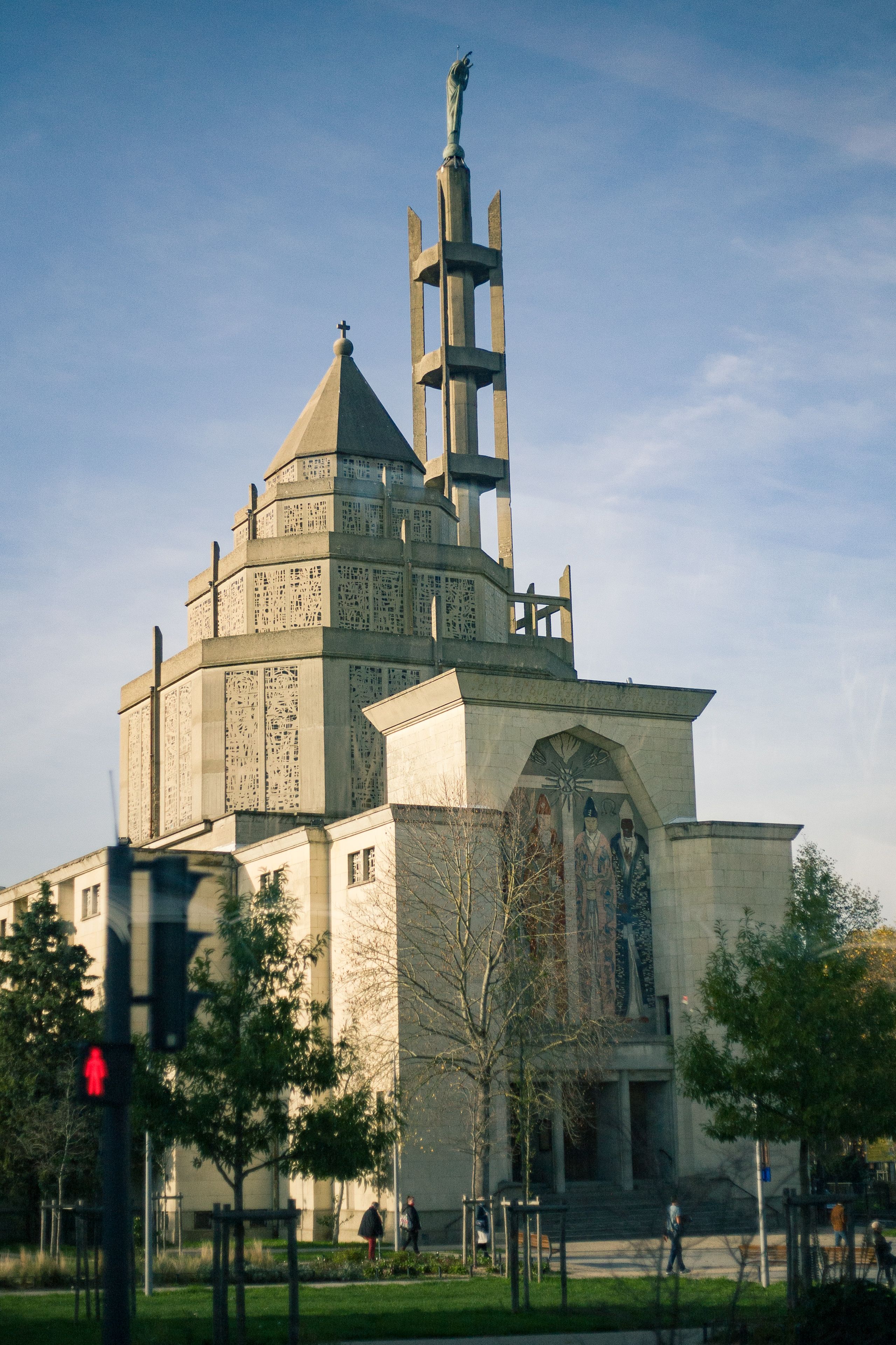 The Famous Saint-Honoré d'Amiens Church in France · Free Stock Photo