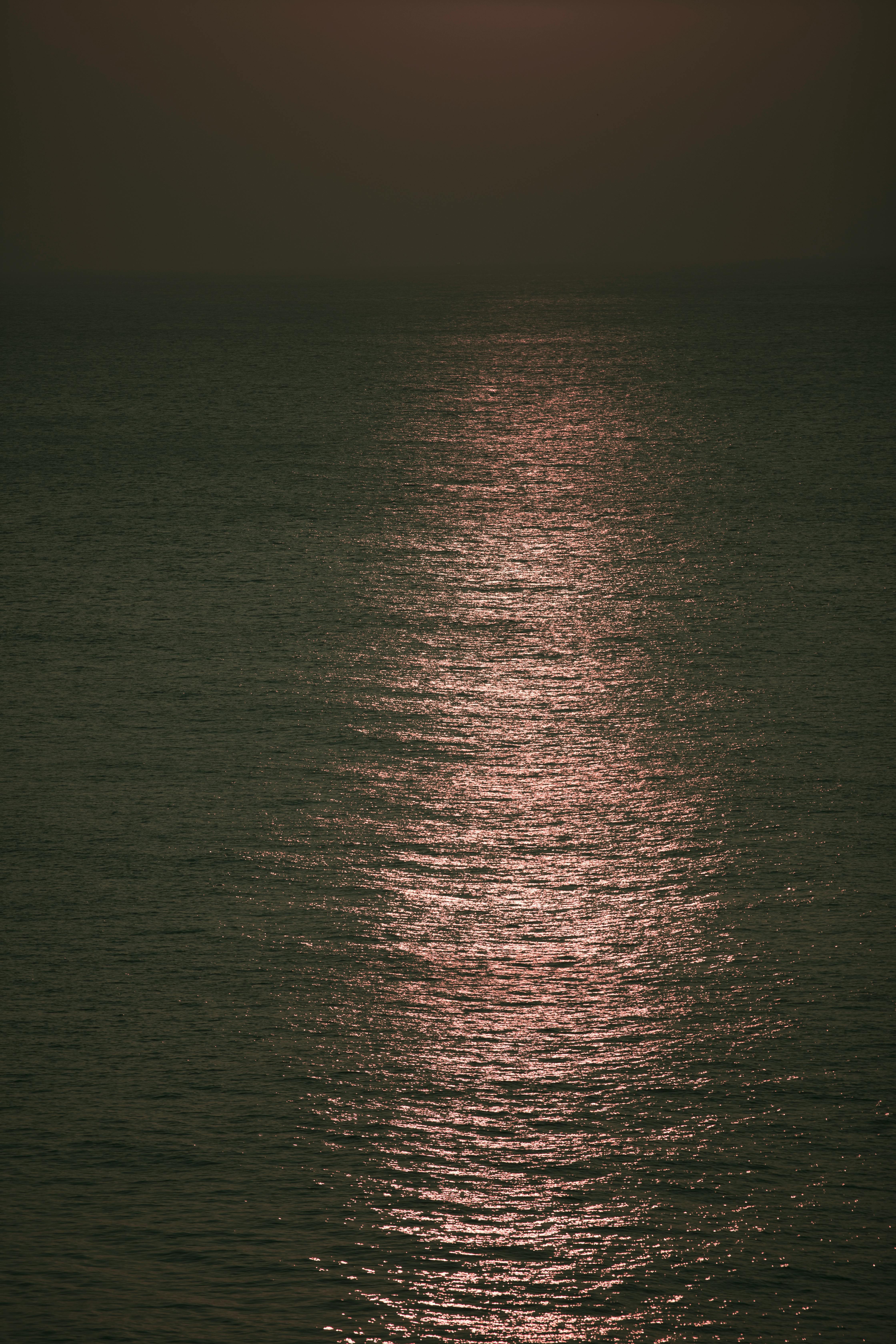 Light Reflection on Ocean Water · Free Stock Photo