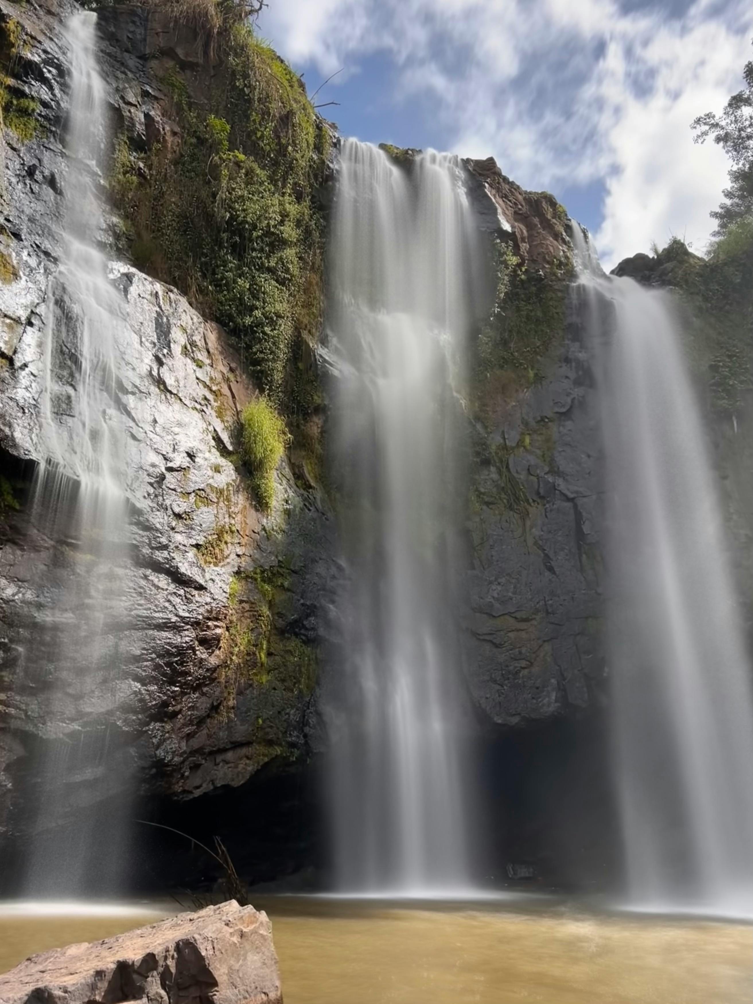 Low Angle Photography of Waterfalls during Daytime · Free Stock Photo