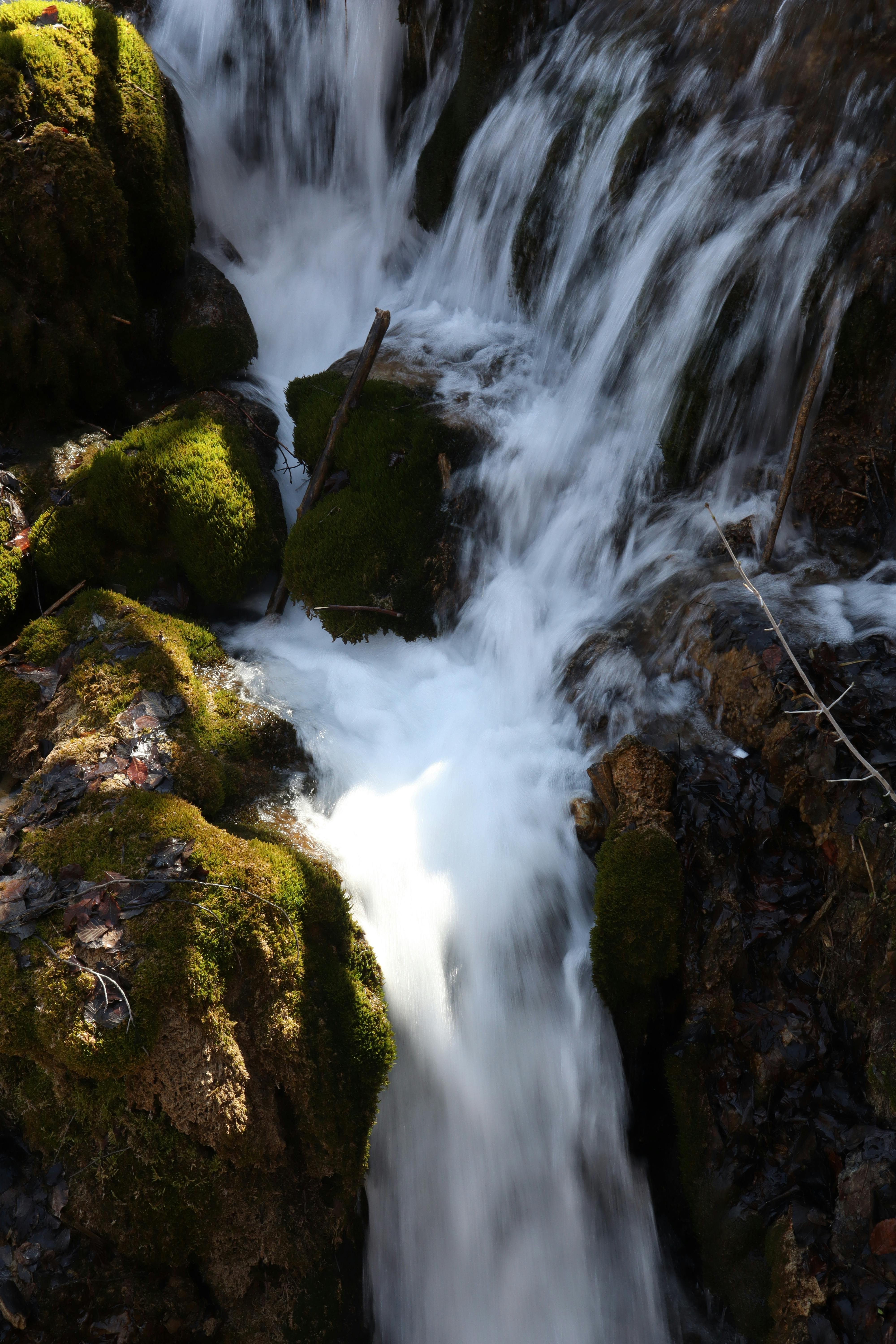 Scenic Waterfall on Rock in Nature · Free Stock Photo