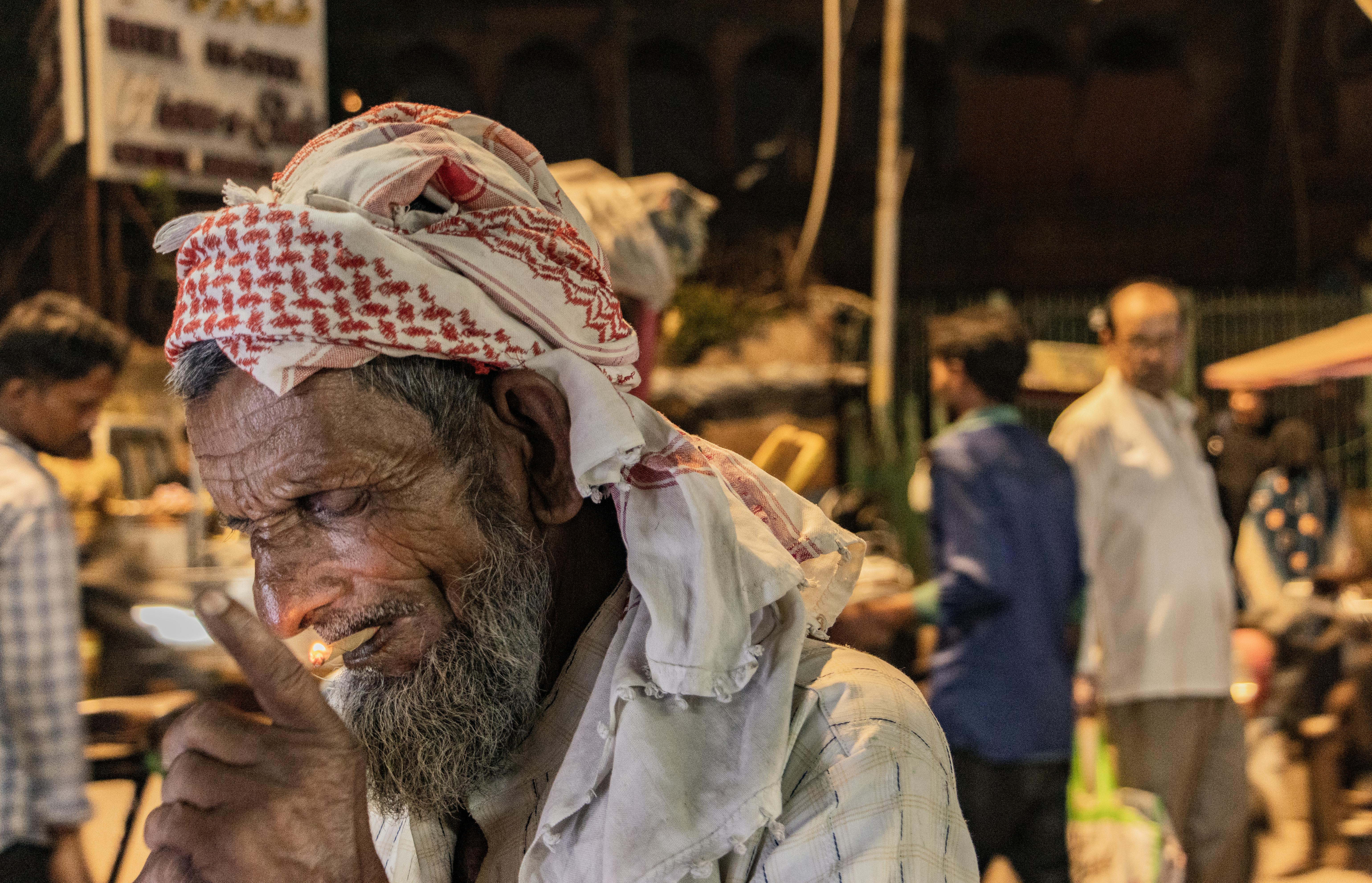 Beedi Photos, Download Free Beedi Stock Photos & HD Images