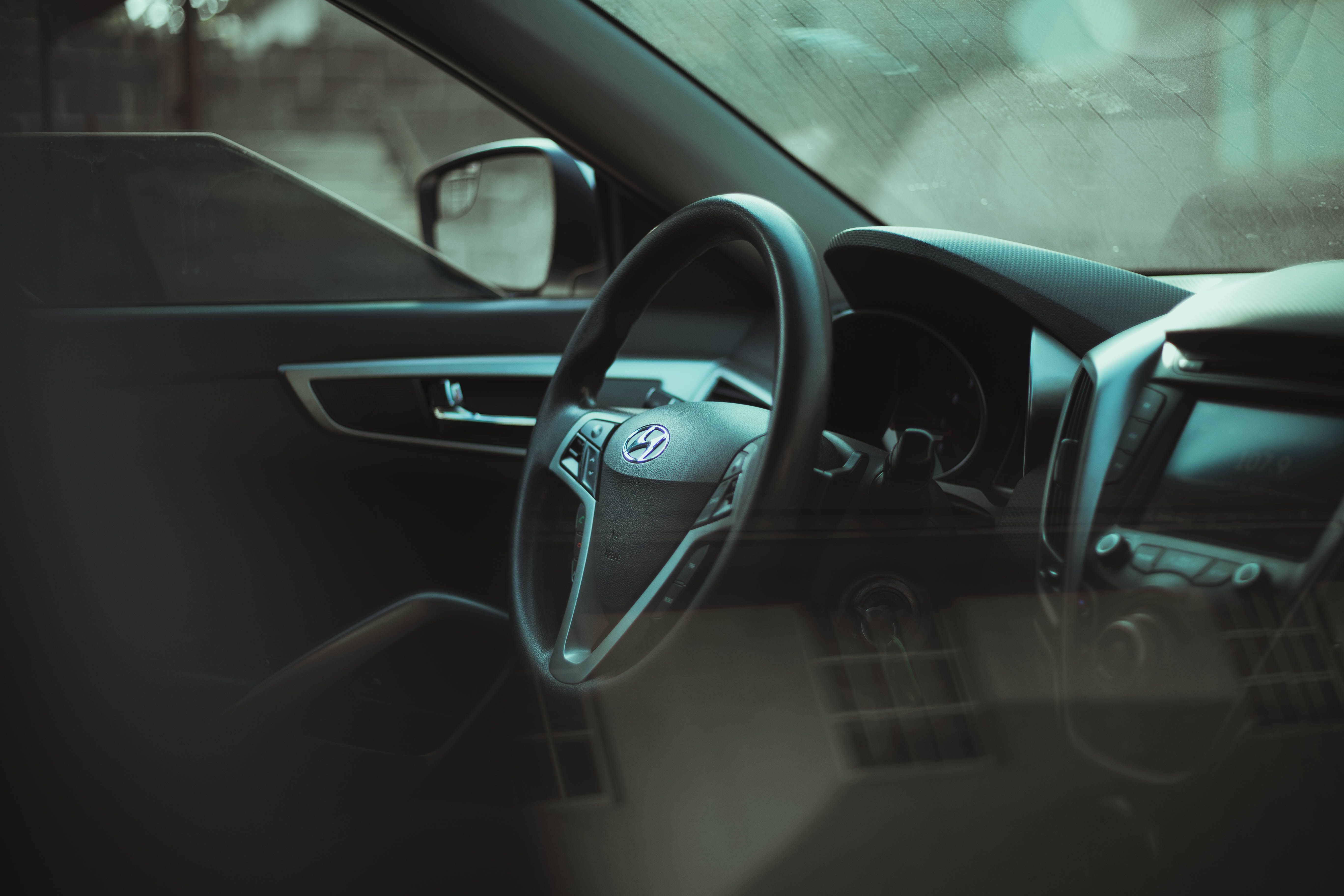 Horn Cars Photos, Download The BEST Free Horn Cars Stock Photos & HD Images