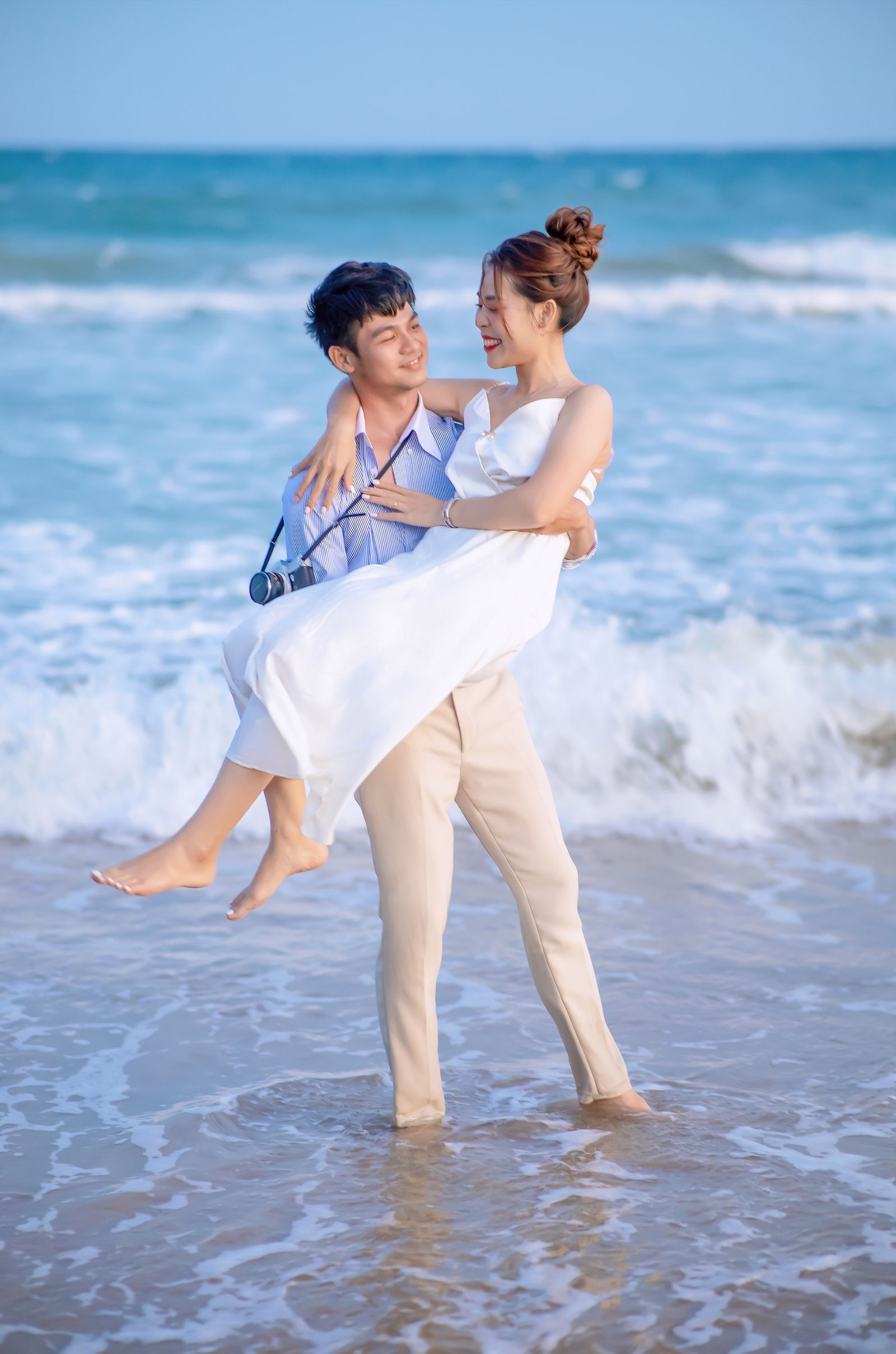 Husband And Wife At The Beach Photos, Download The BEST Free Husband ...