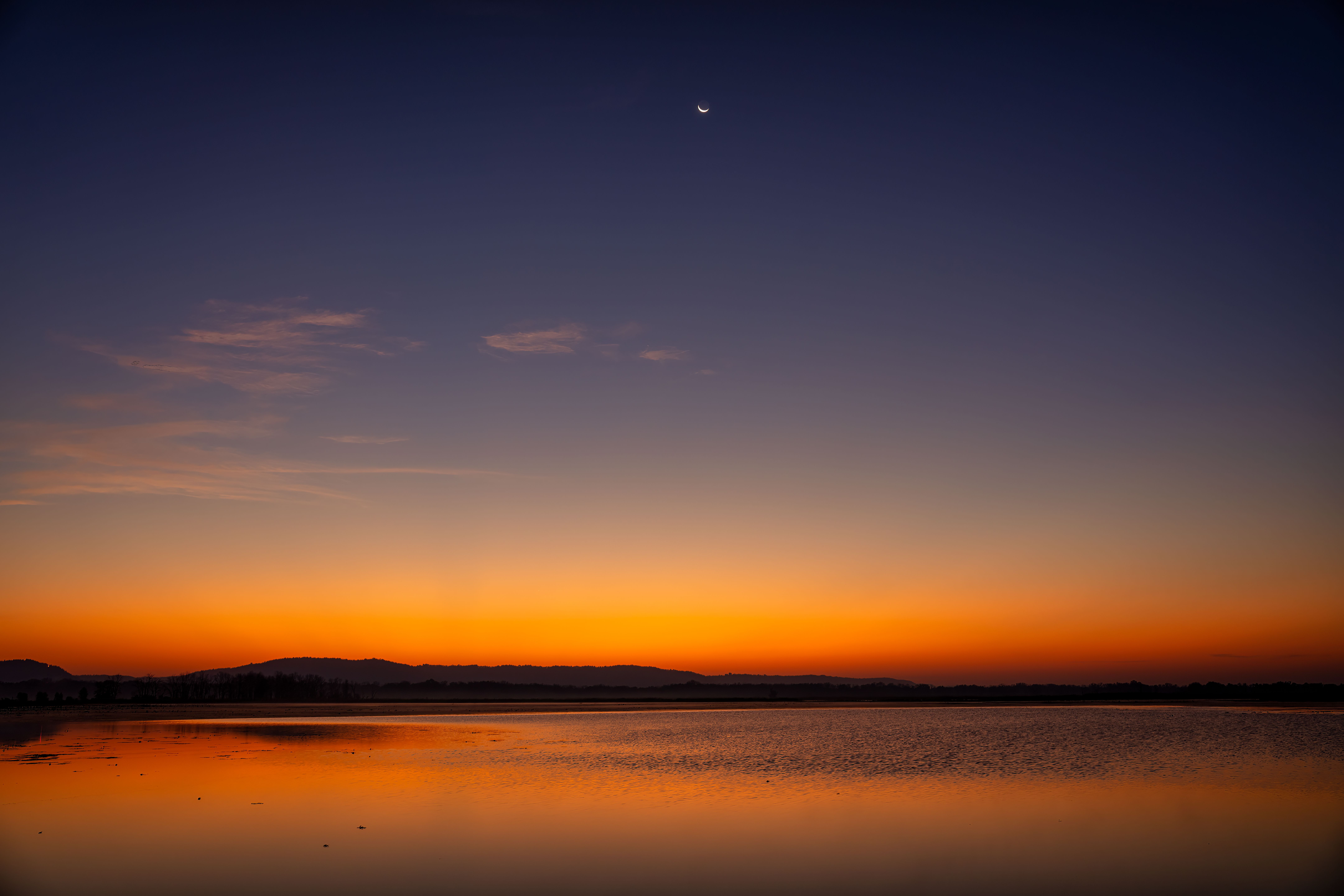 Scenic View Of Lake during Evening · Free Stock Photo