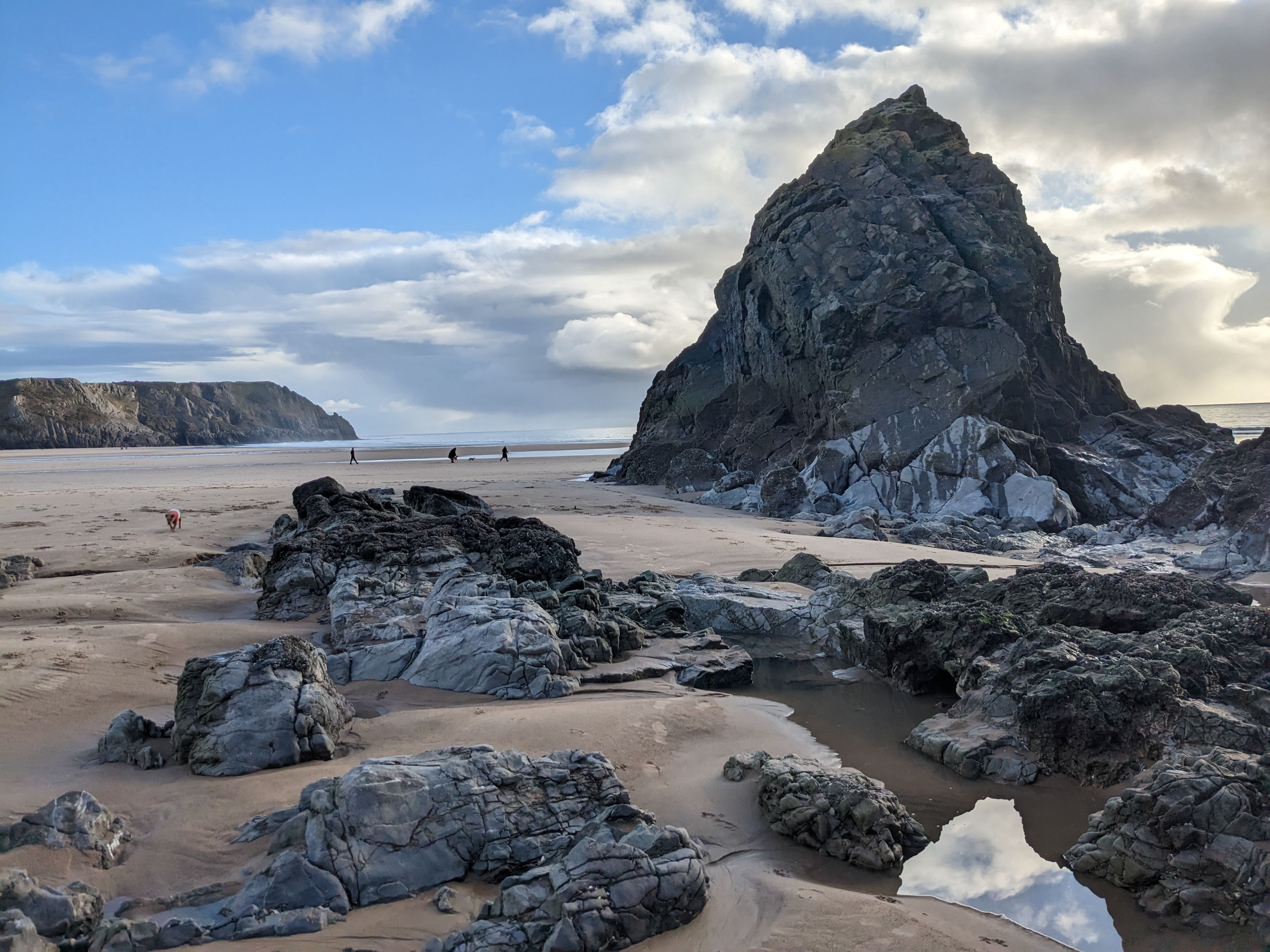 Rock Formations in Sandy Beach · Free Stock Photo