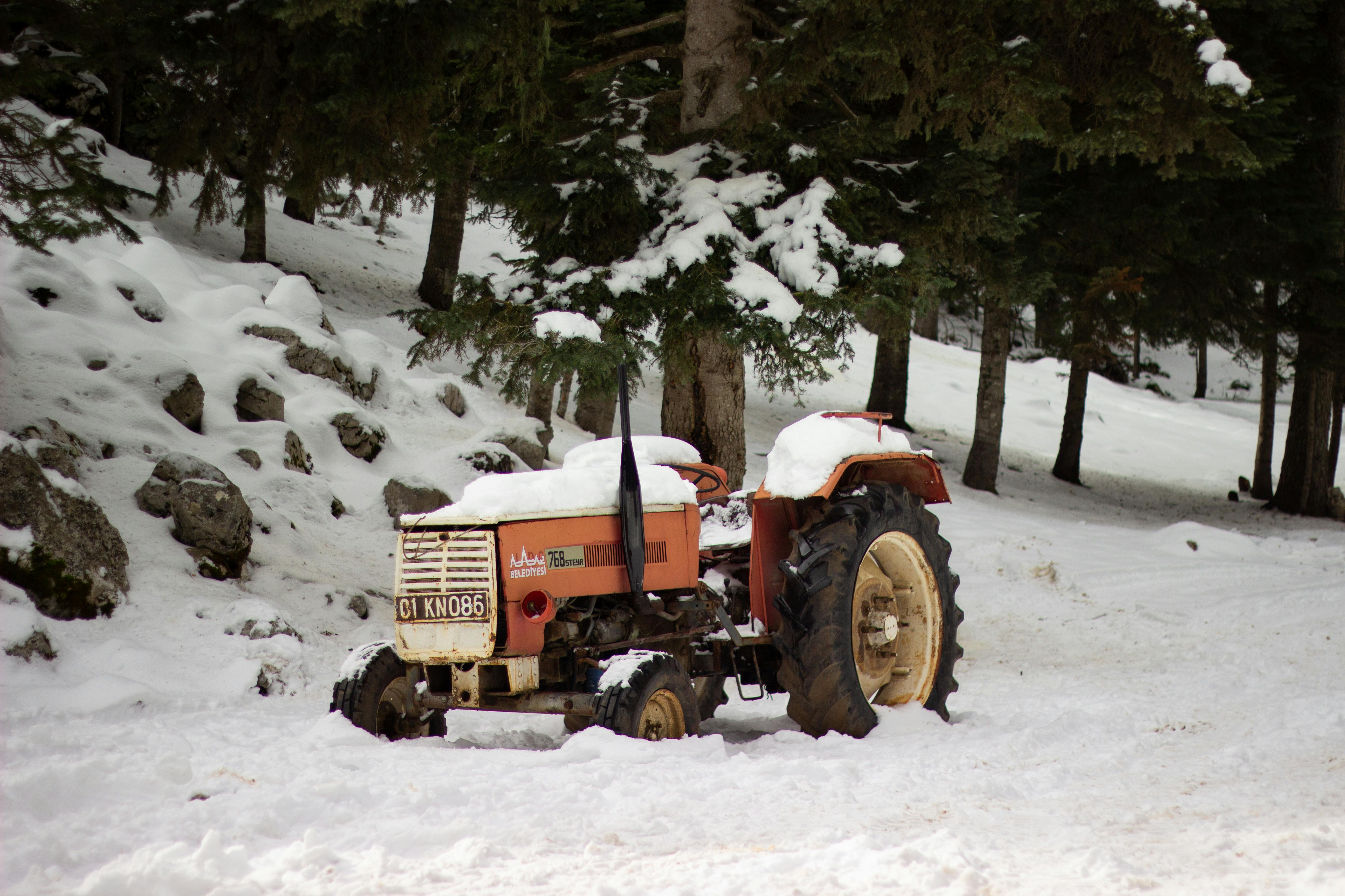 Winter Tractor Photos, Download The BEST Free Winter Tractor Stock ...