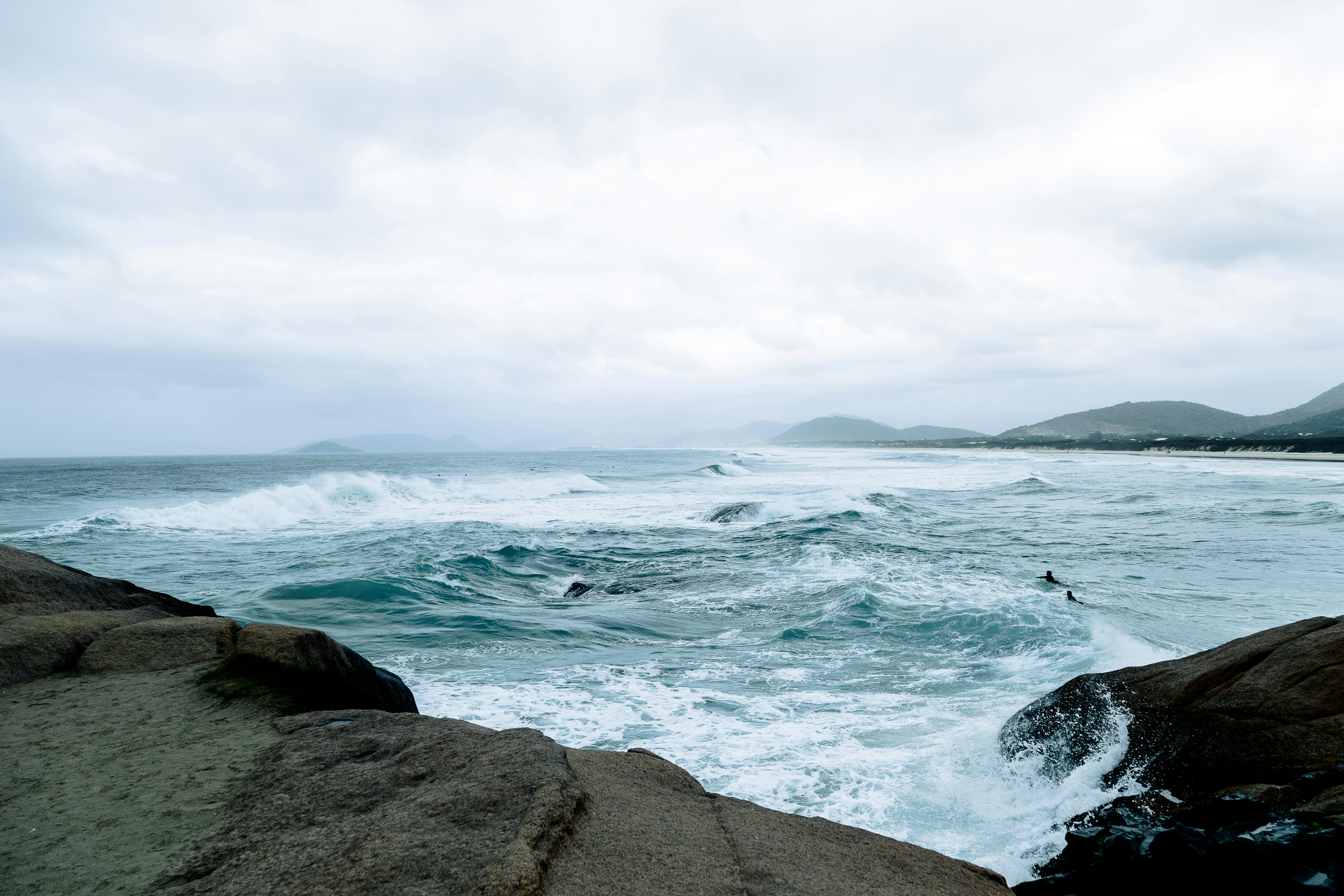 Waves Hitting Rocks · Free Stock Photo