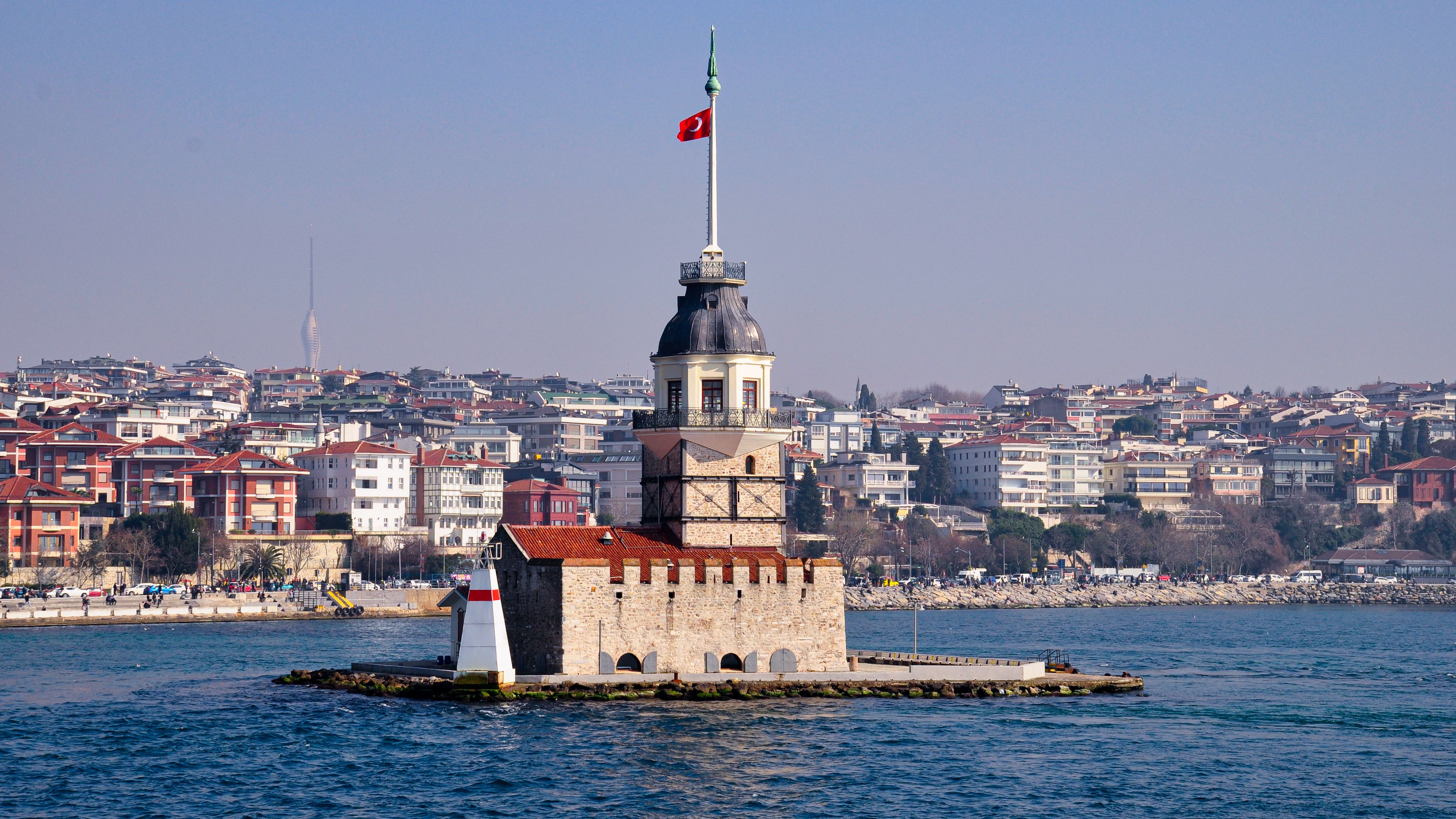 Istanbul's Maiden Tower · Free Stock Photo