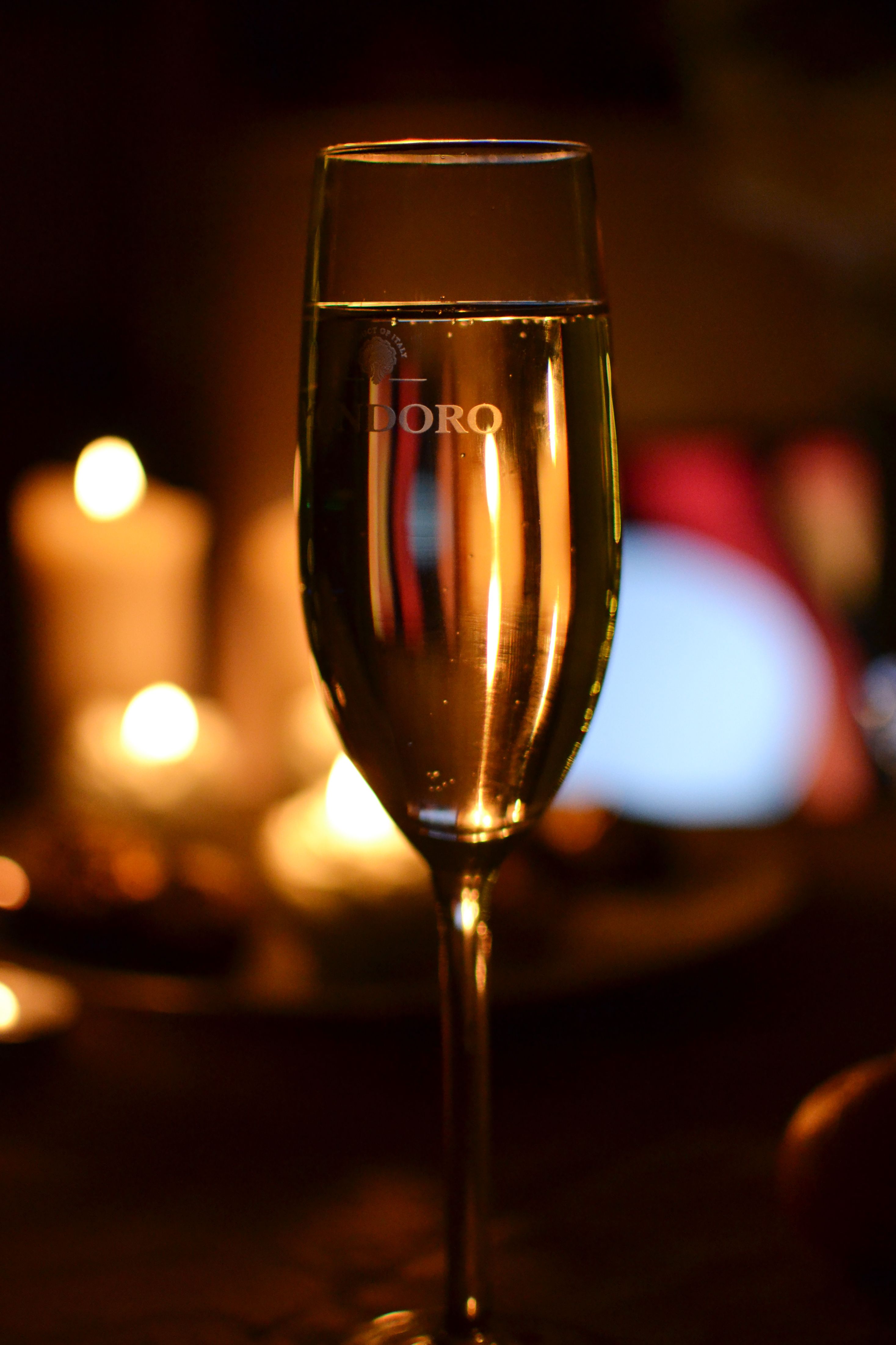 Champagne in Glass · Free Stock Photo