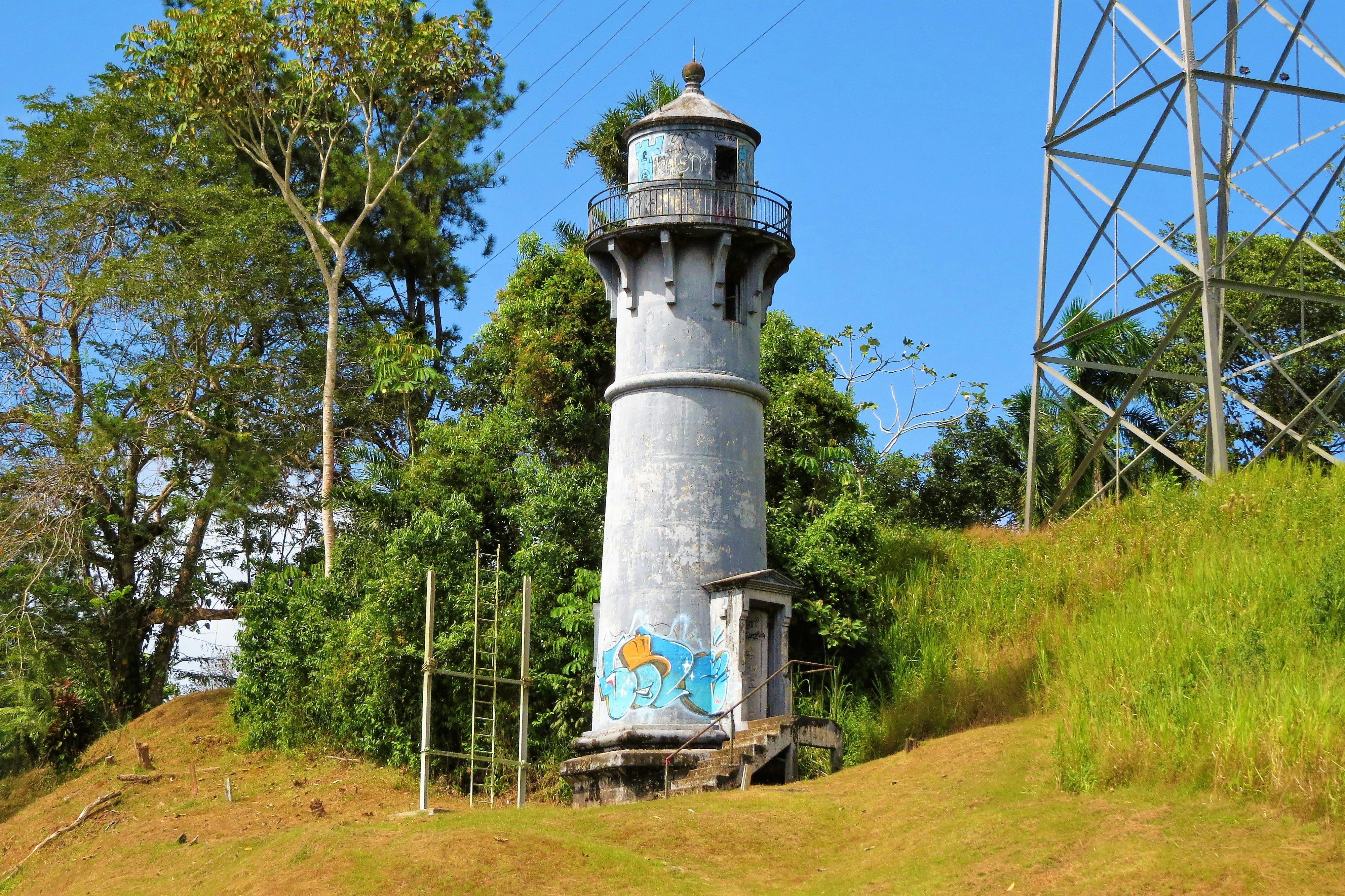 Lighthouse, Trees and Grass · Free Stock Photo