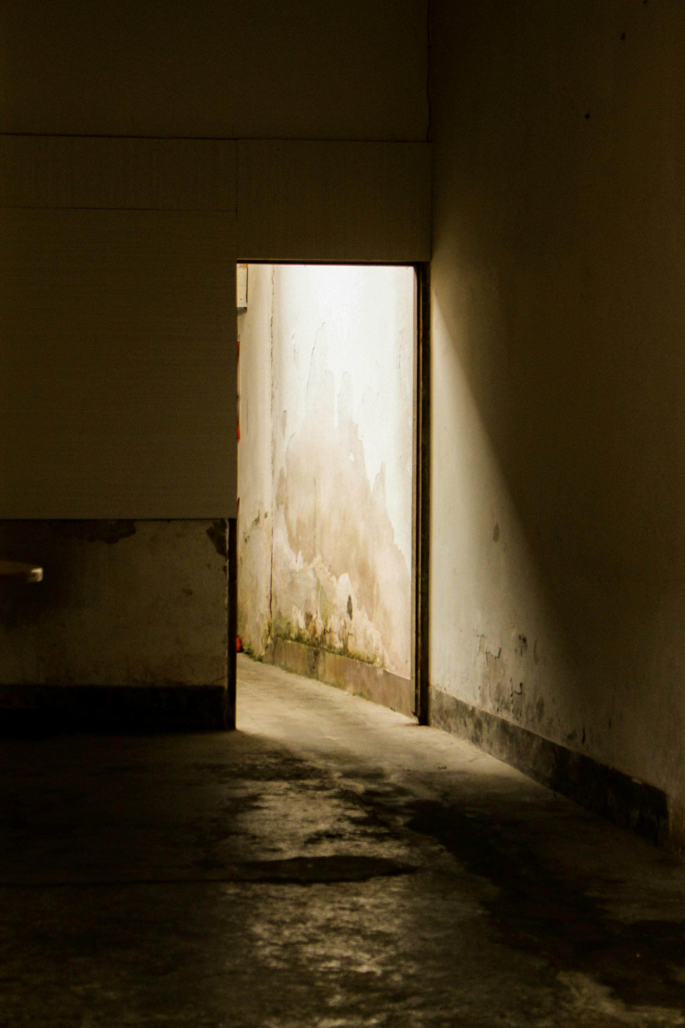Dingy Dark Corridor · Free Stock Photo