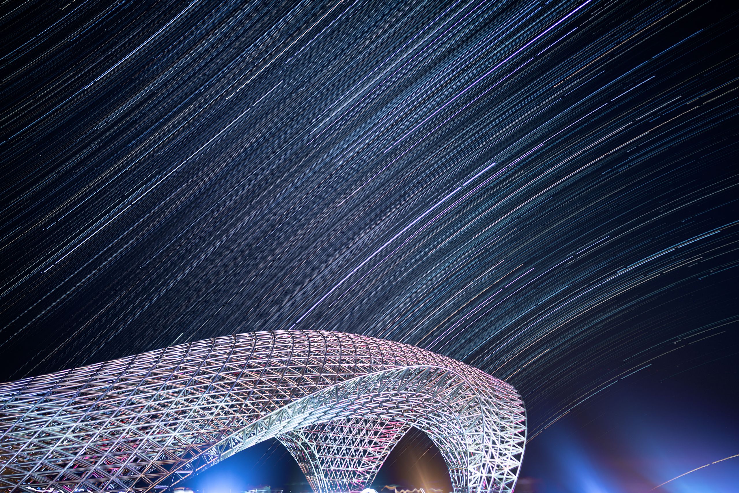 Circular Star Trails over Modern Architecture · Free Stock Photo