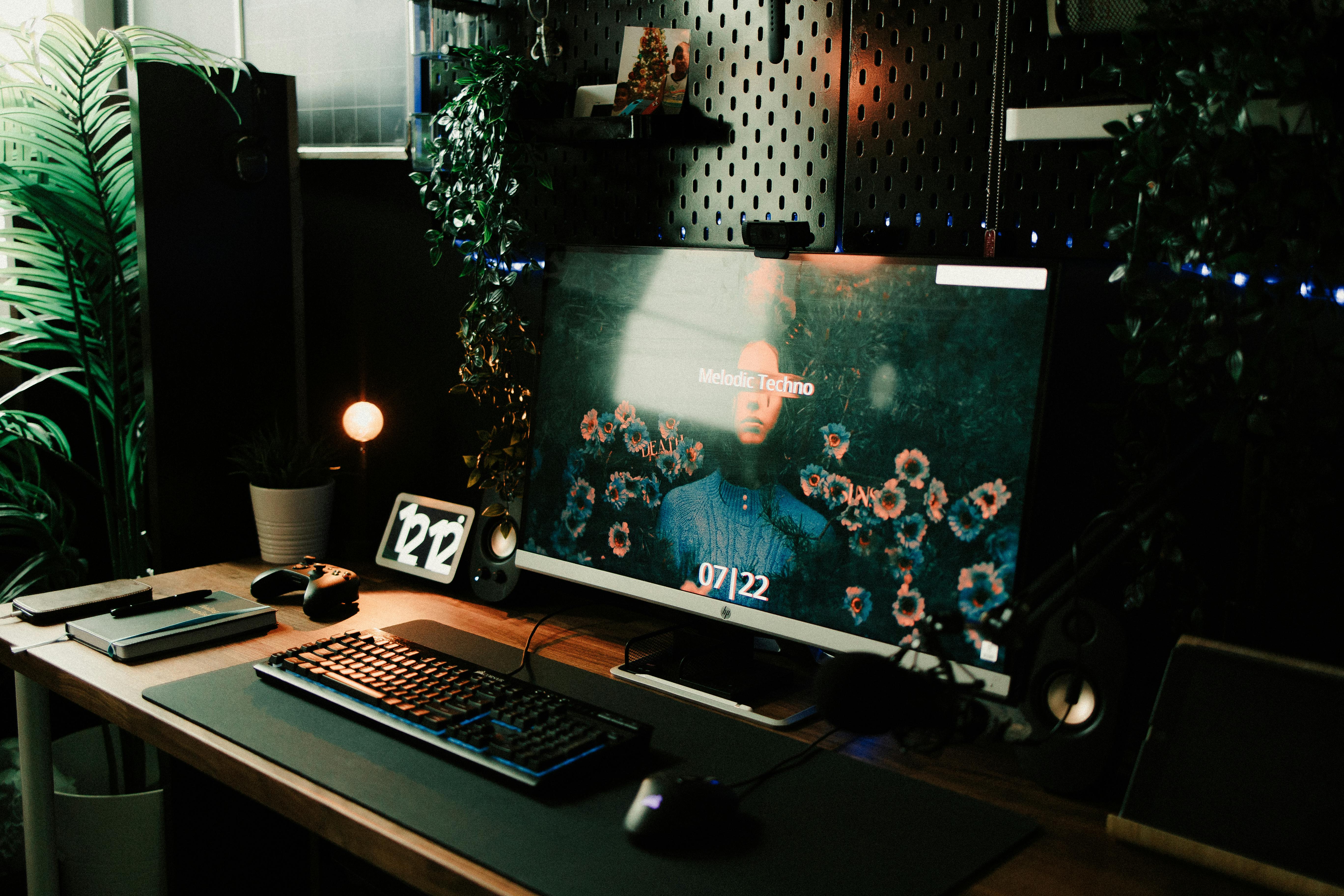 Home Office Desk · Free Stock Photo