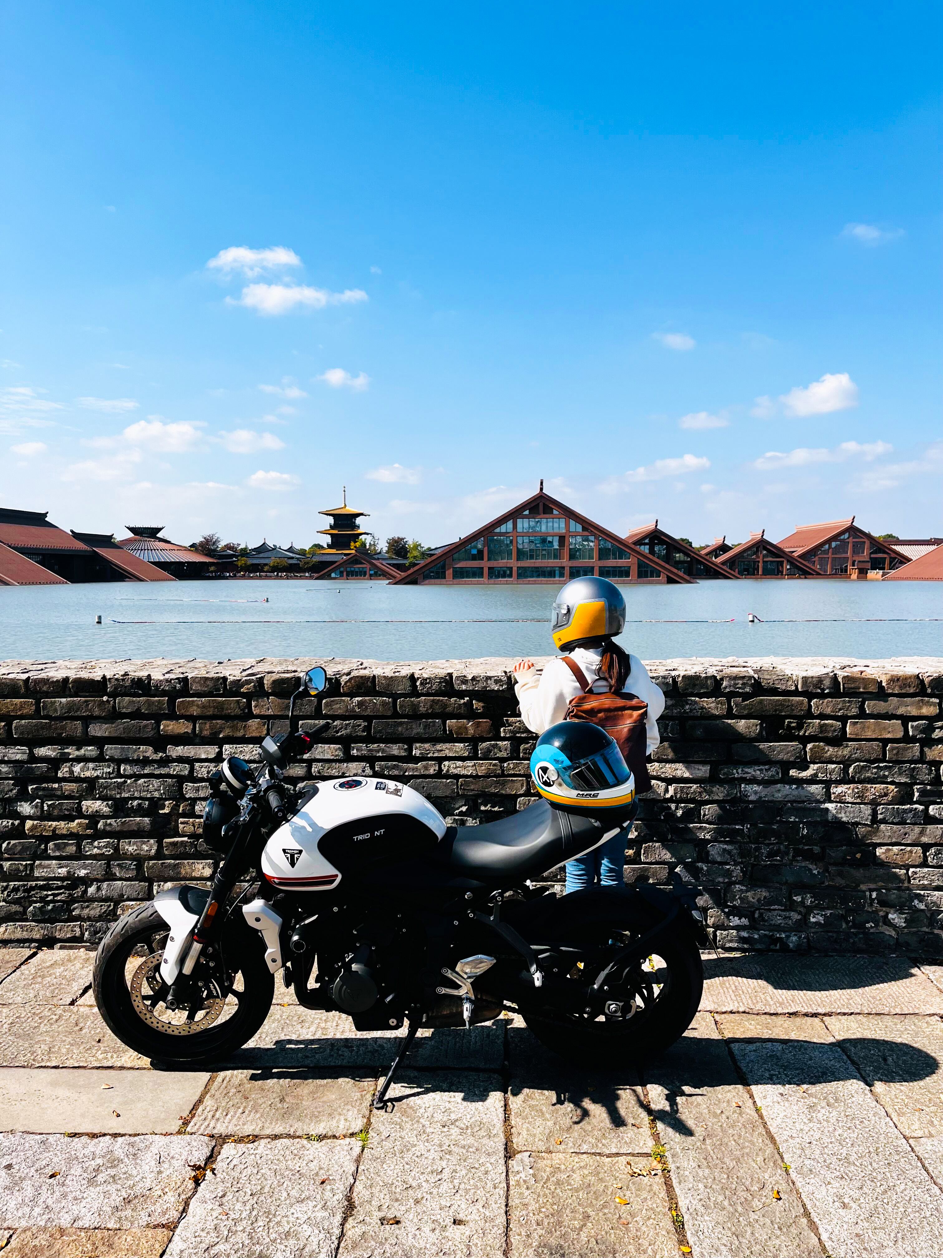 Biker with Motorcycle in Seaside · Free Stock Photo