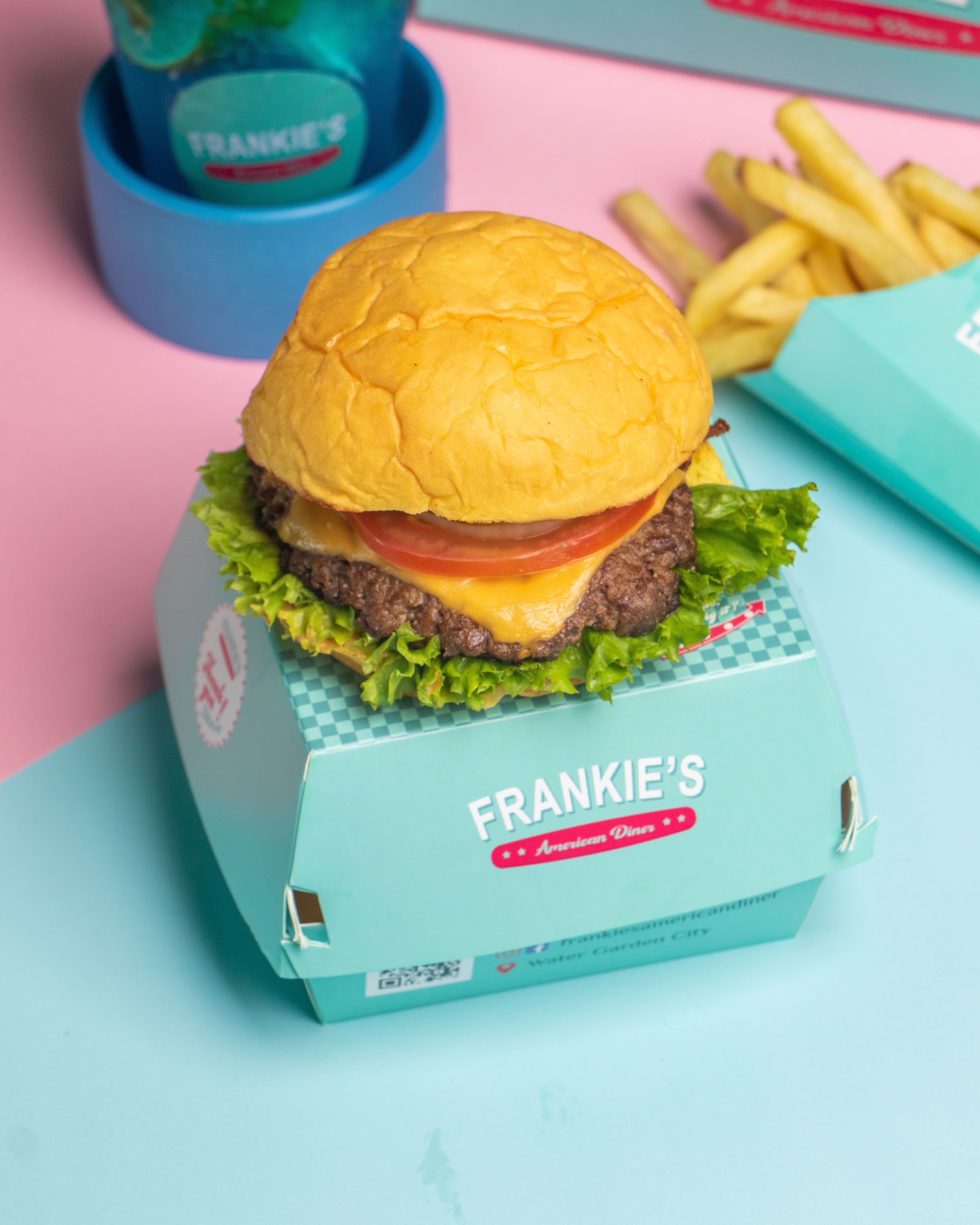 Hamburger in Close Up Shot · Free Stock Photo
