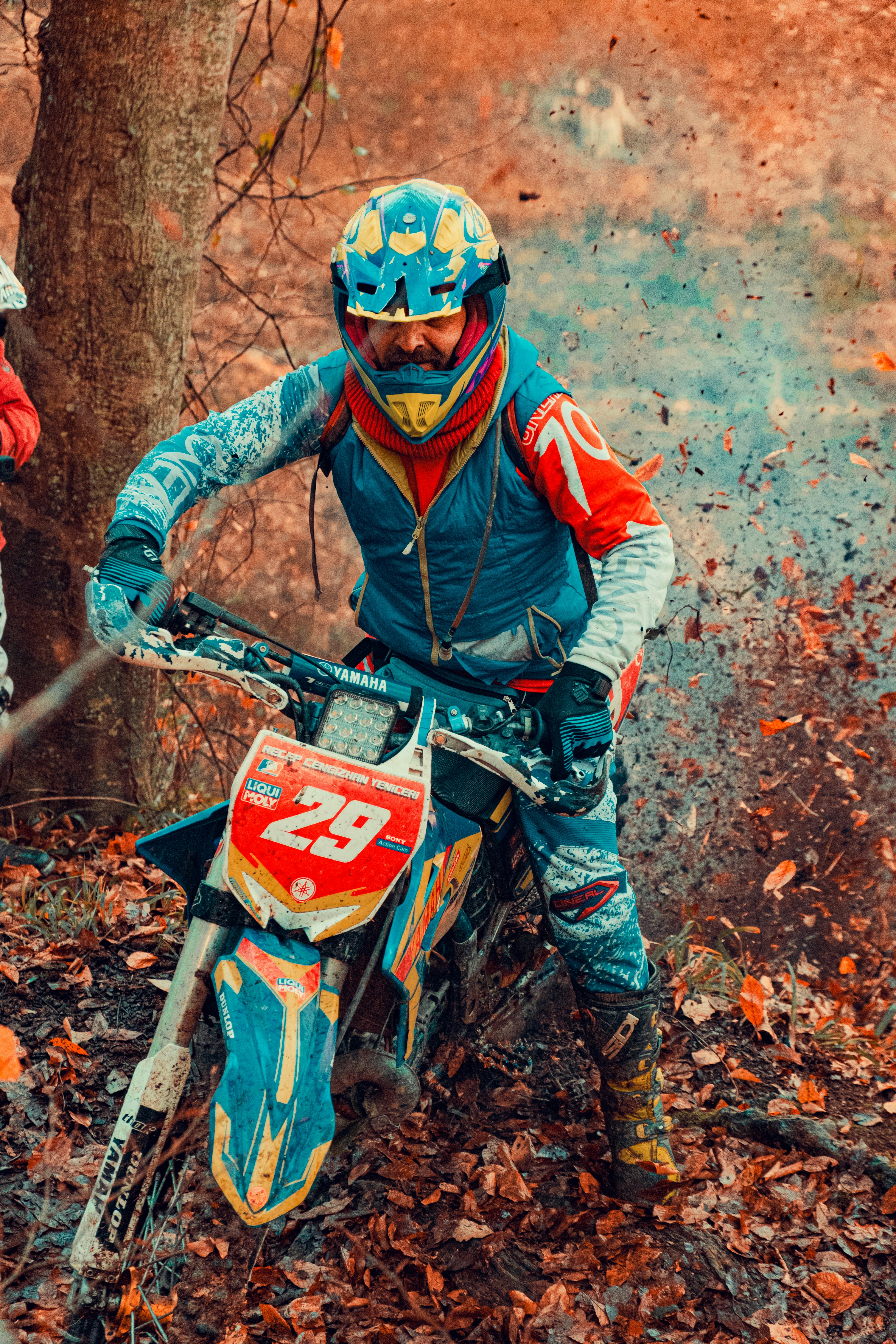 Man Riding His dirt Bike in the Woods · Free Stock Photo