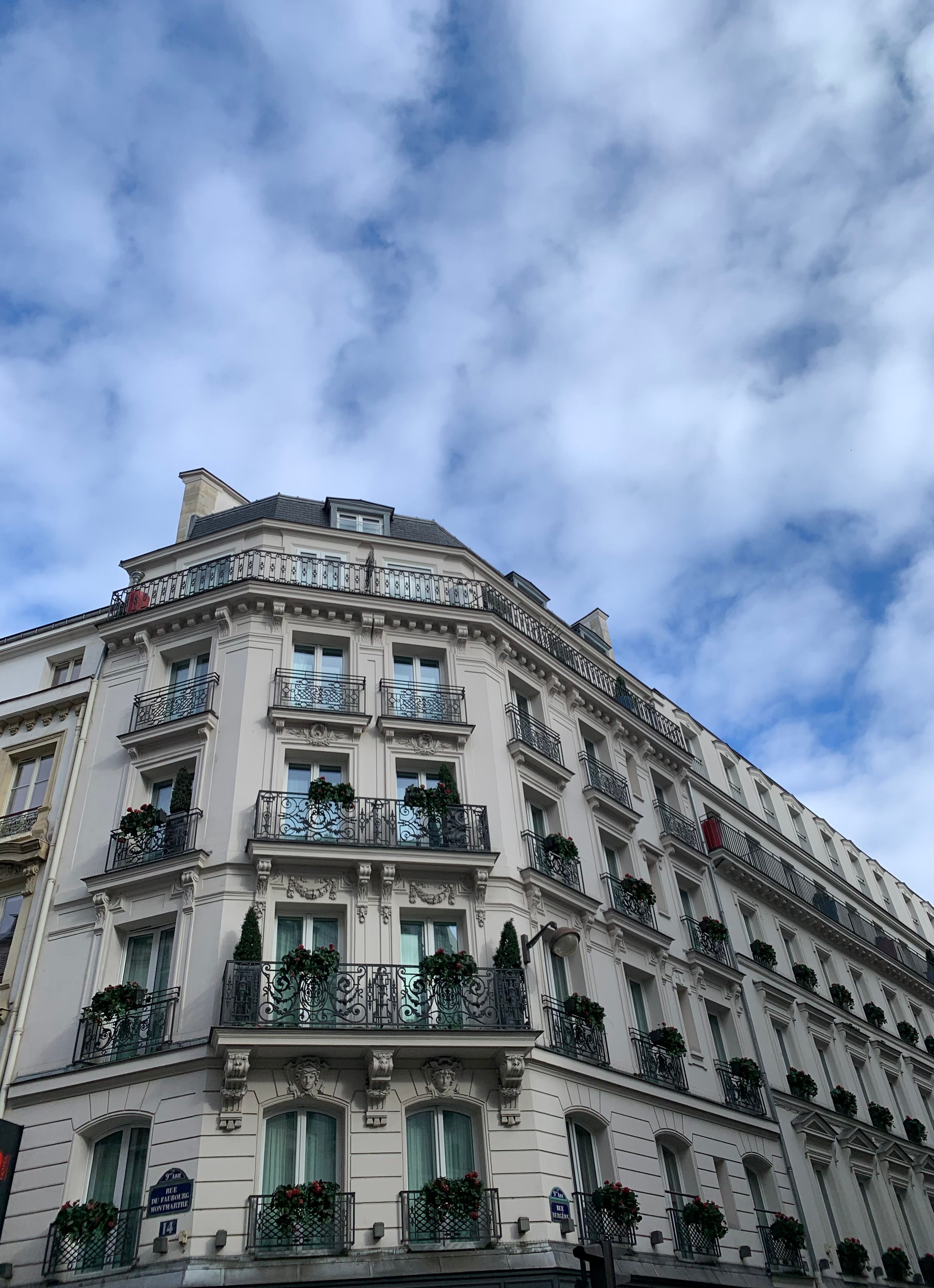 Facade of Corner Tenement · Free Stock Photo