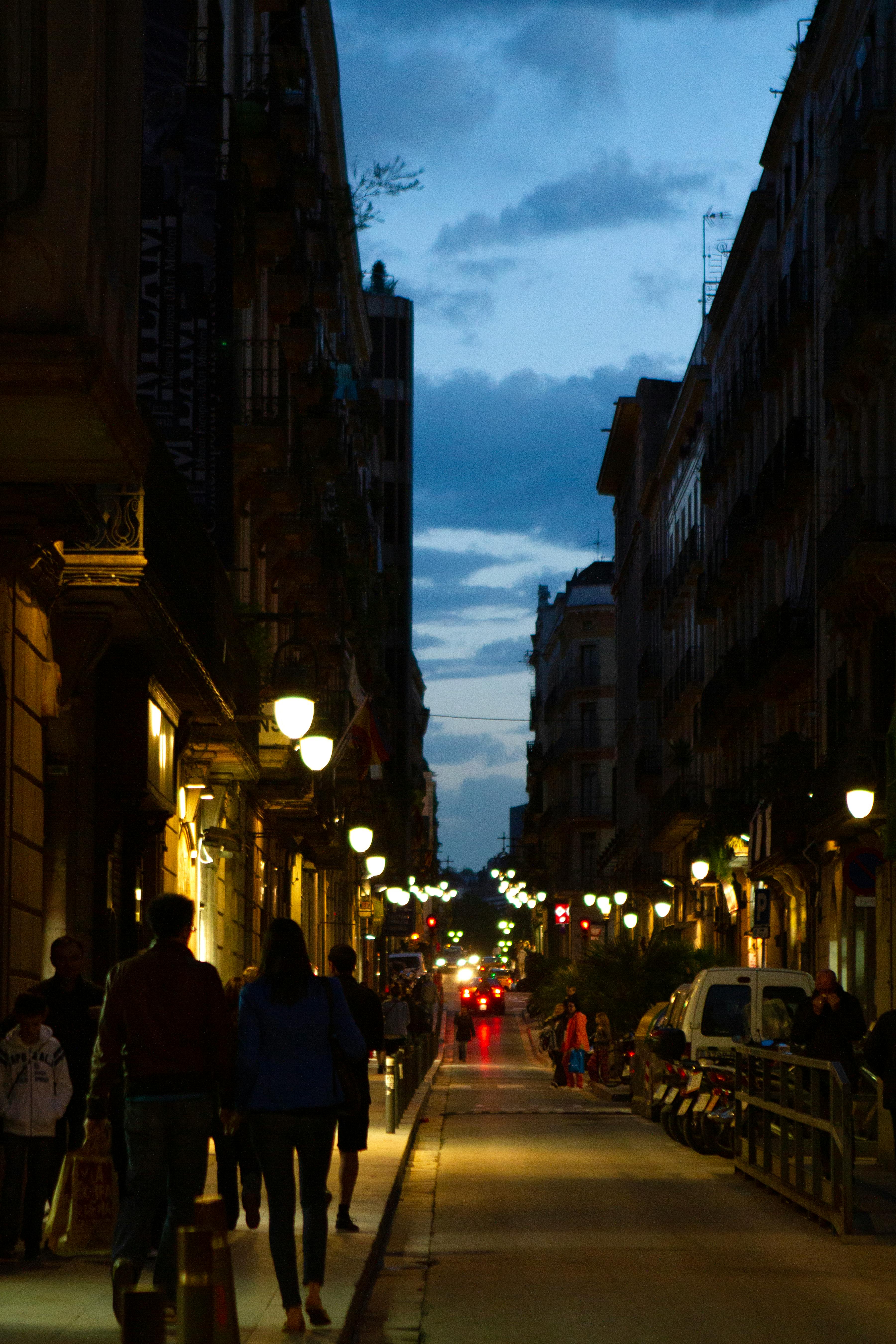 City Street at Night · Free Stock Photo