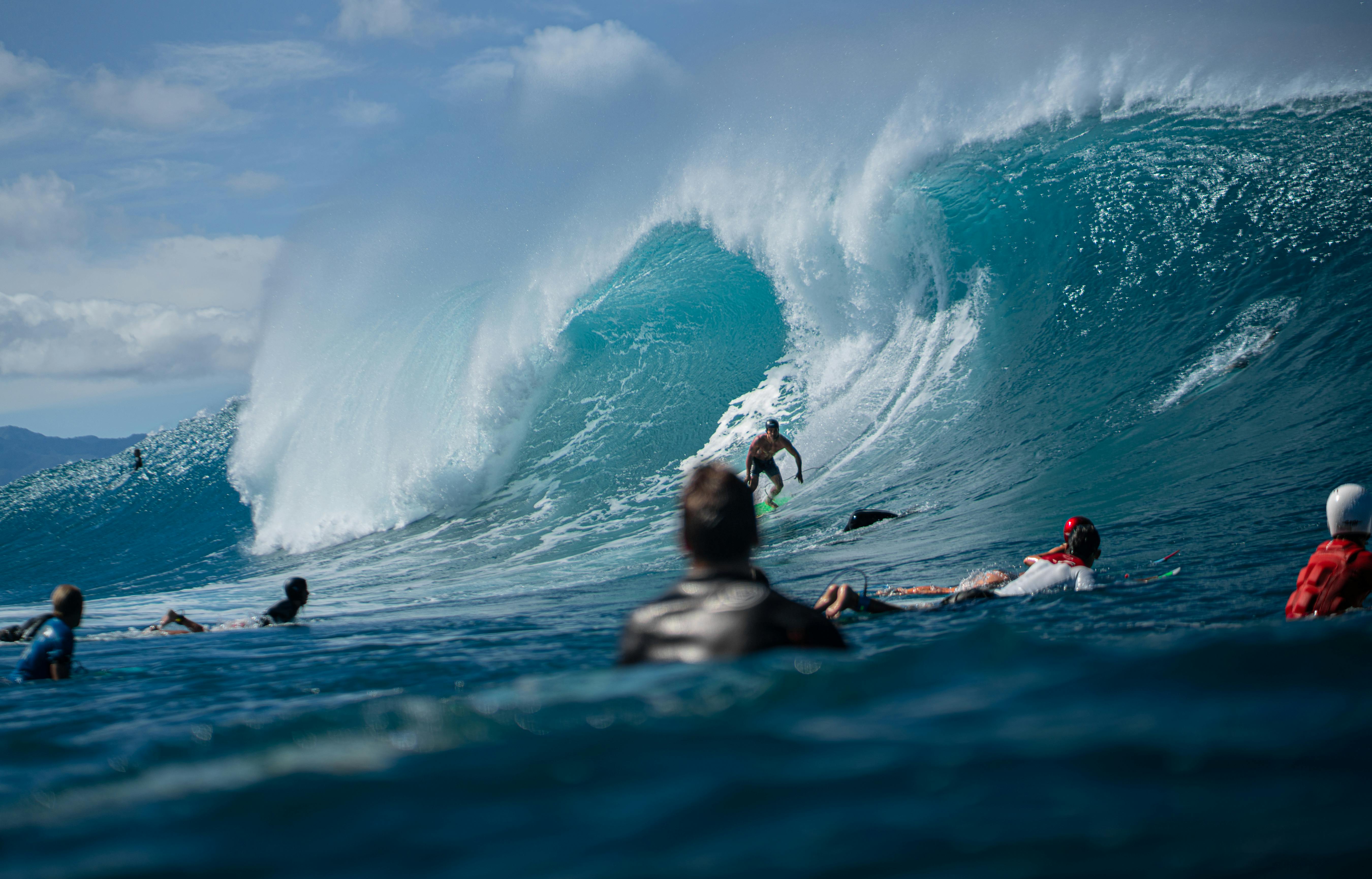 Man Surfing on Majestic Wave · Free Stock Photo