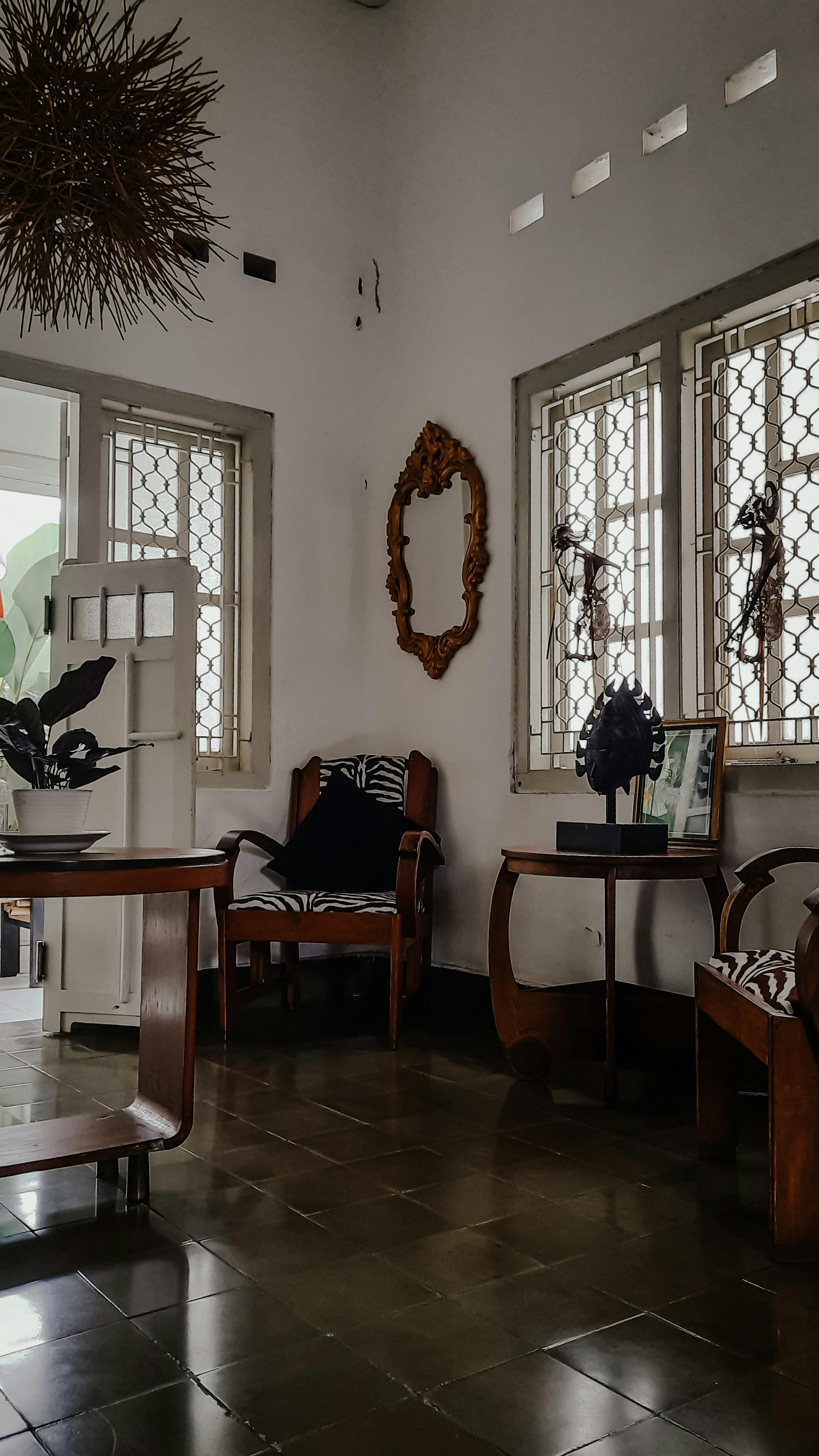 Room with White Walls · Free Stock Photo