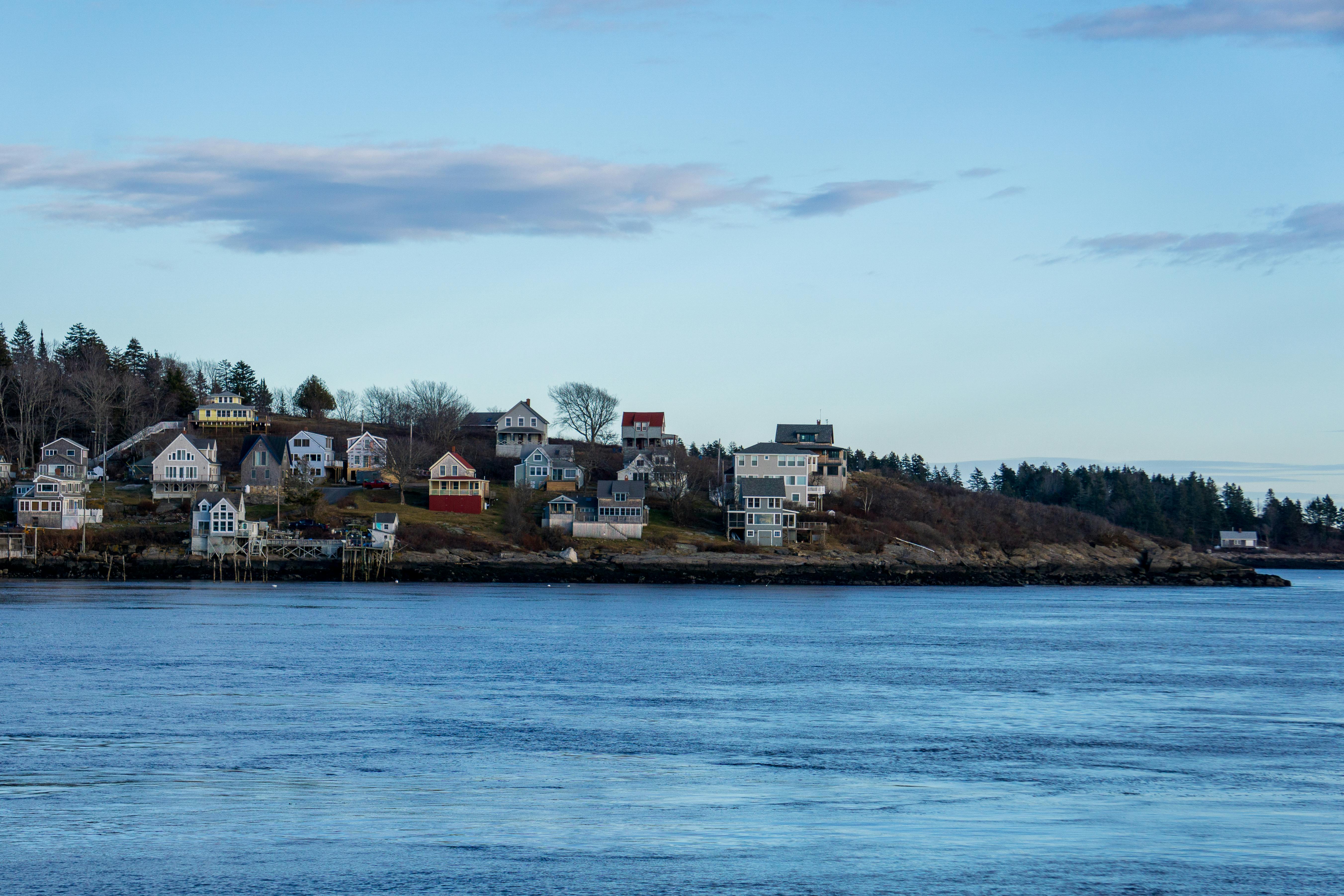 Village on Seashore · Free Stock Photo
