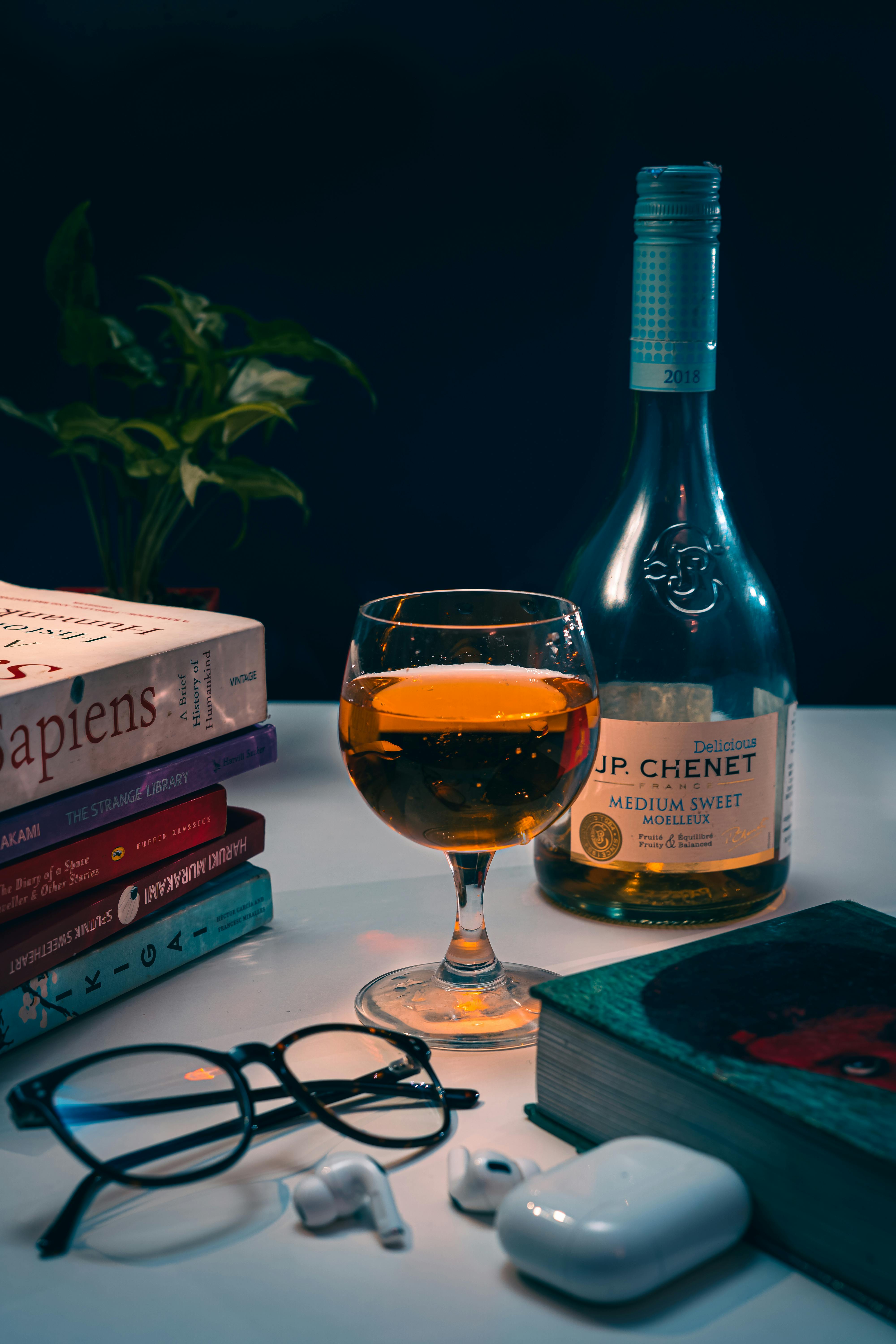 Wine And Books Photos, Download The BEST Free Wine And Books Stock ...
