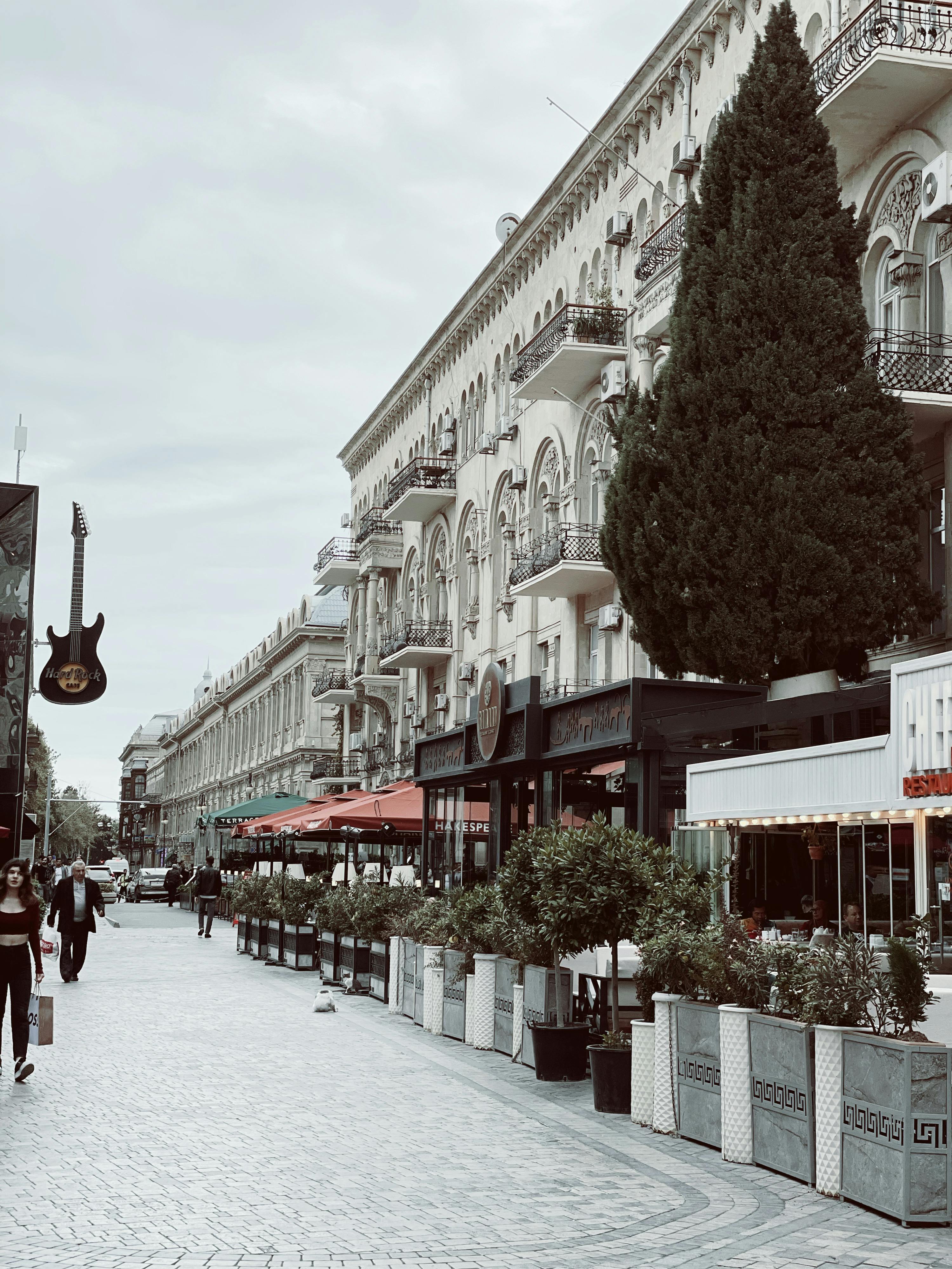 A Walkway in a City · Free Stock Photo