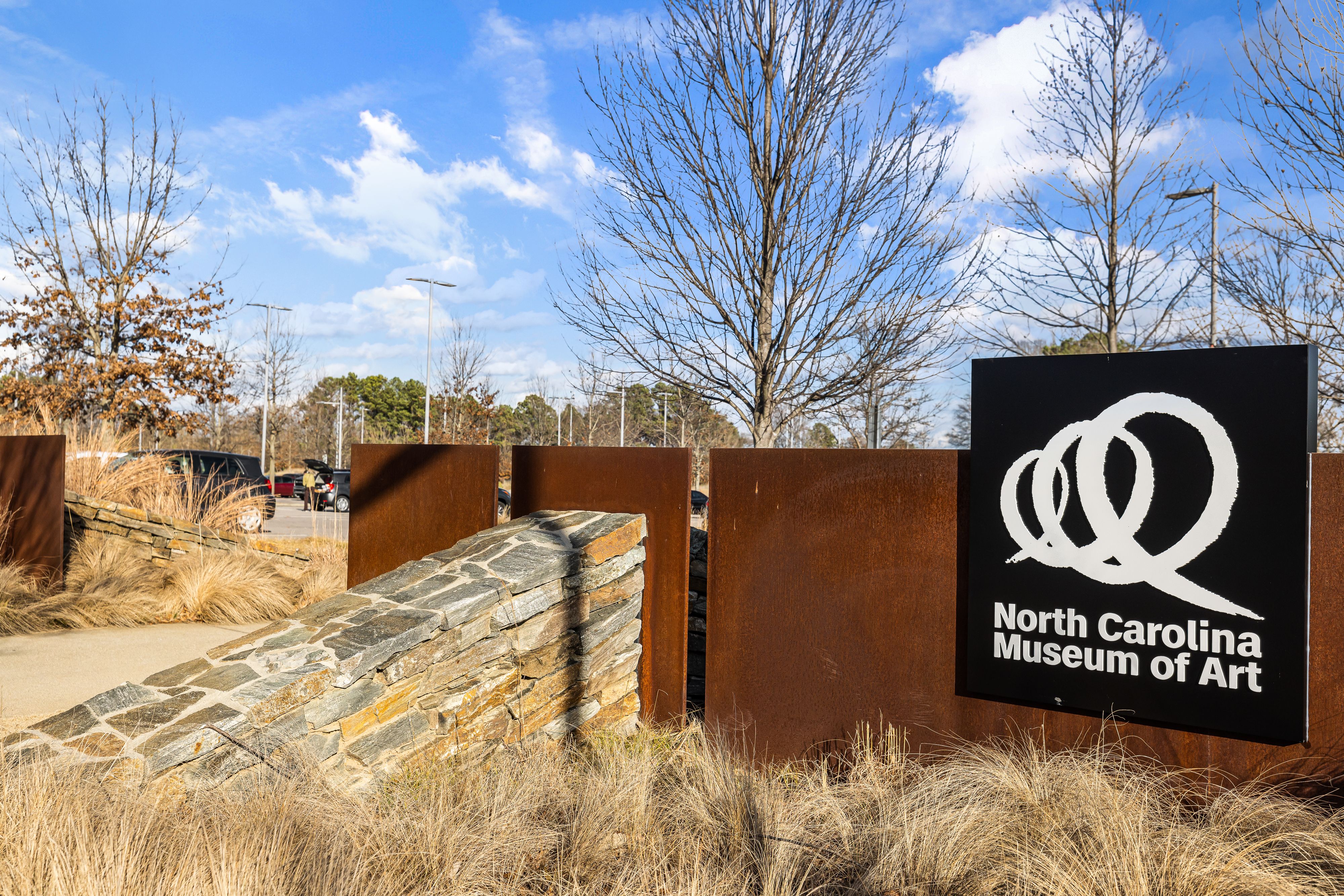 Sign of the North Carolina Museum of Art · Free Stock Photo