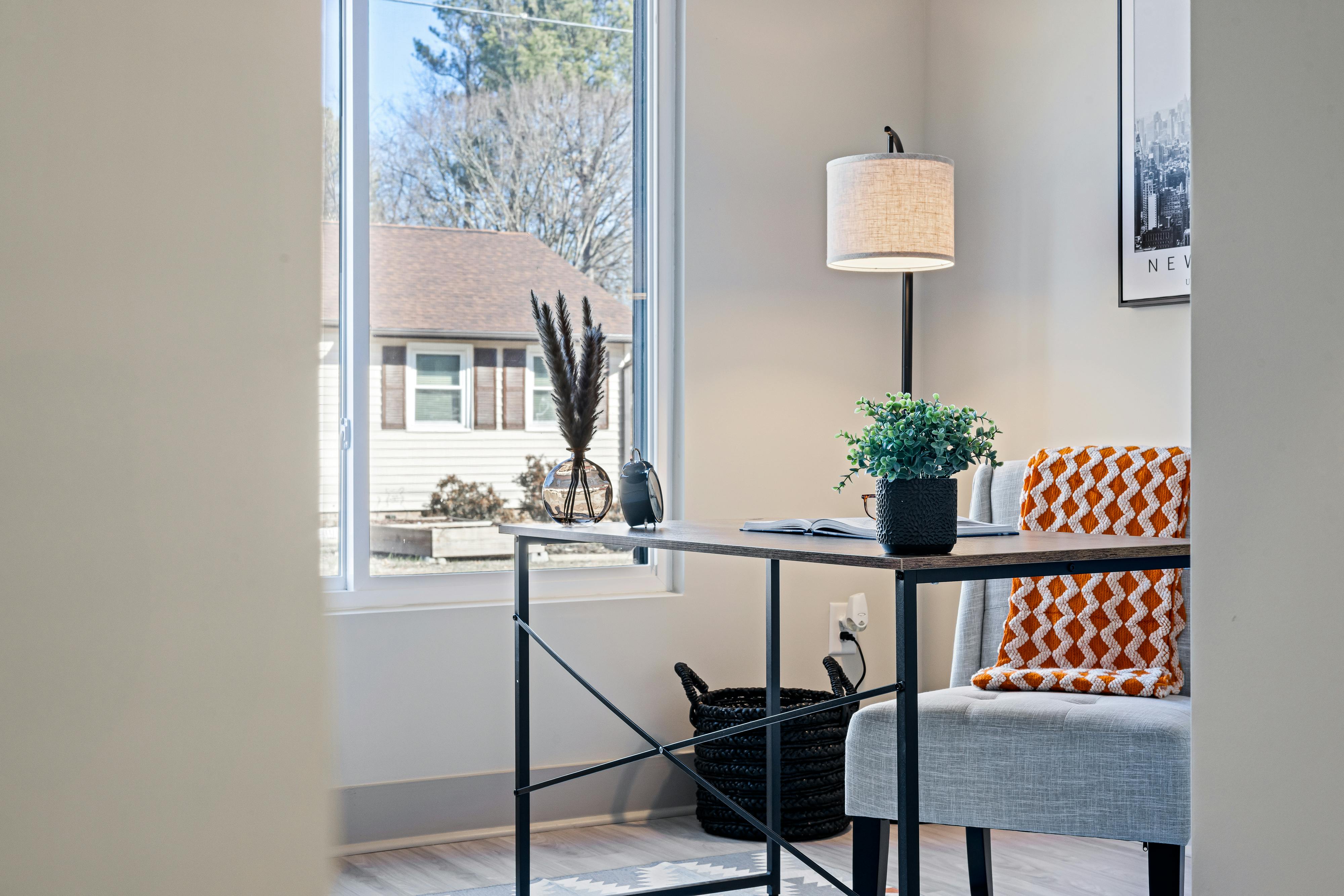 Interior of an Empty Modern Room · Free Stock Photo