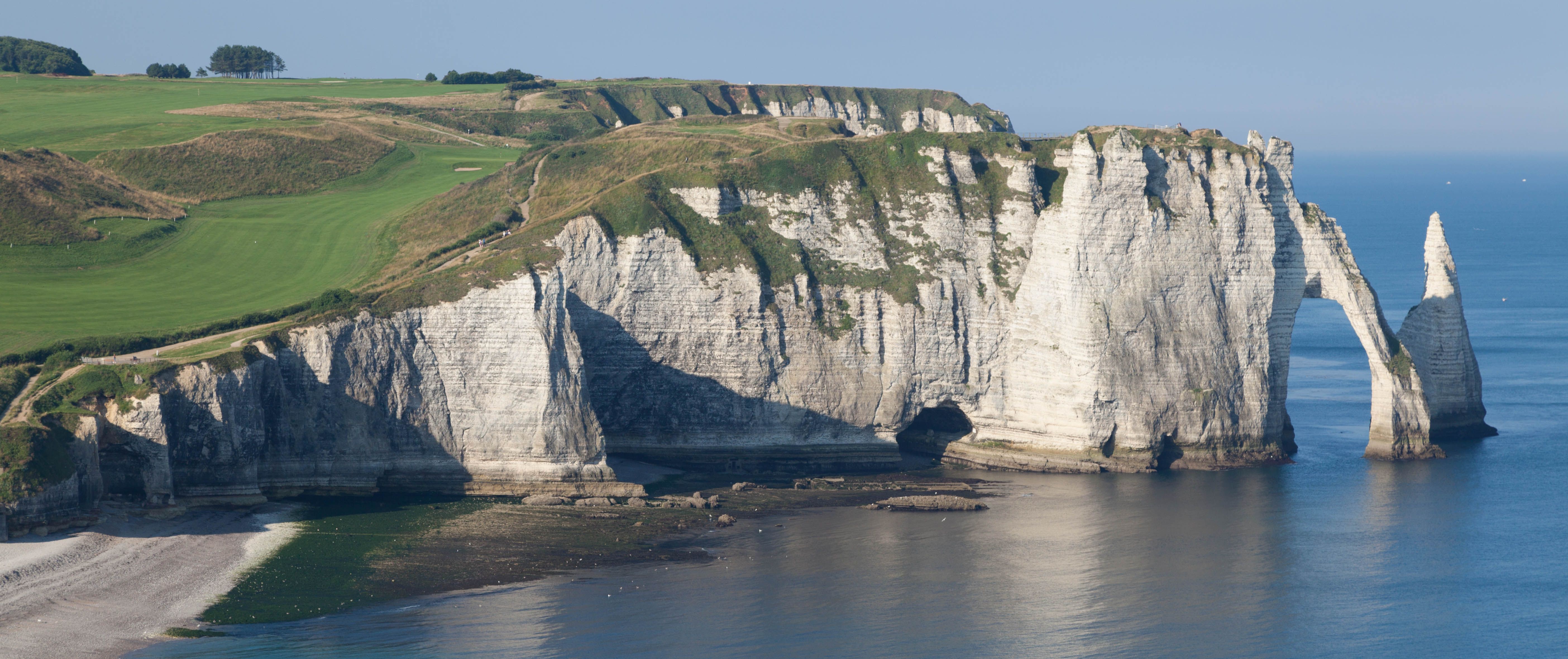Scenic View of a Cliff · Free Stock Photo