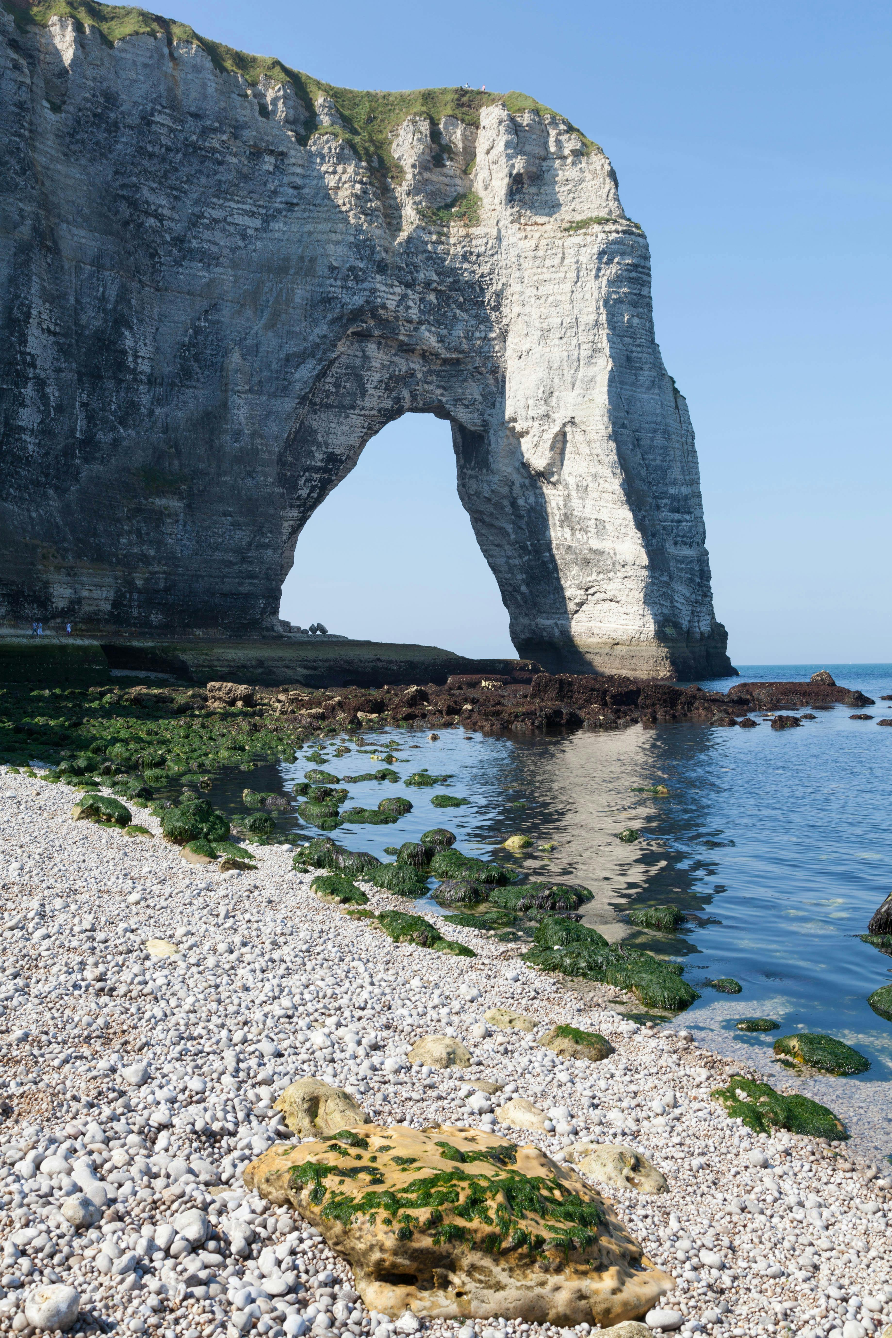 Rocks Formation on the Beach · Free Stock Photo