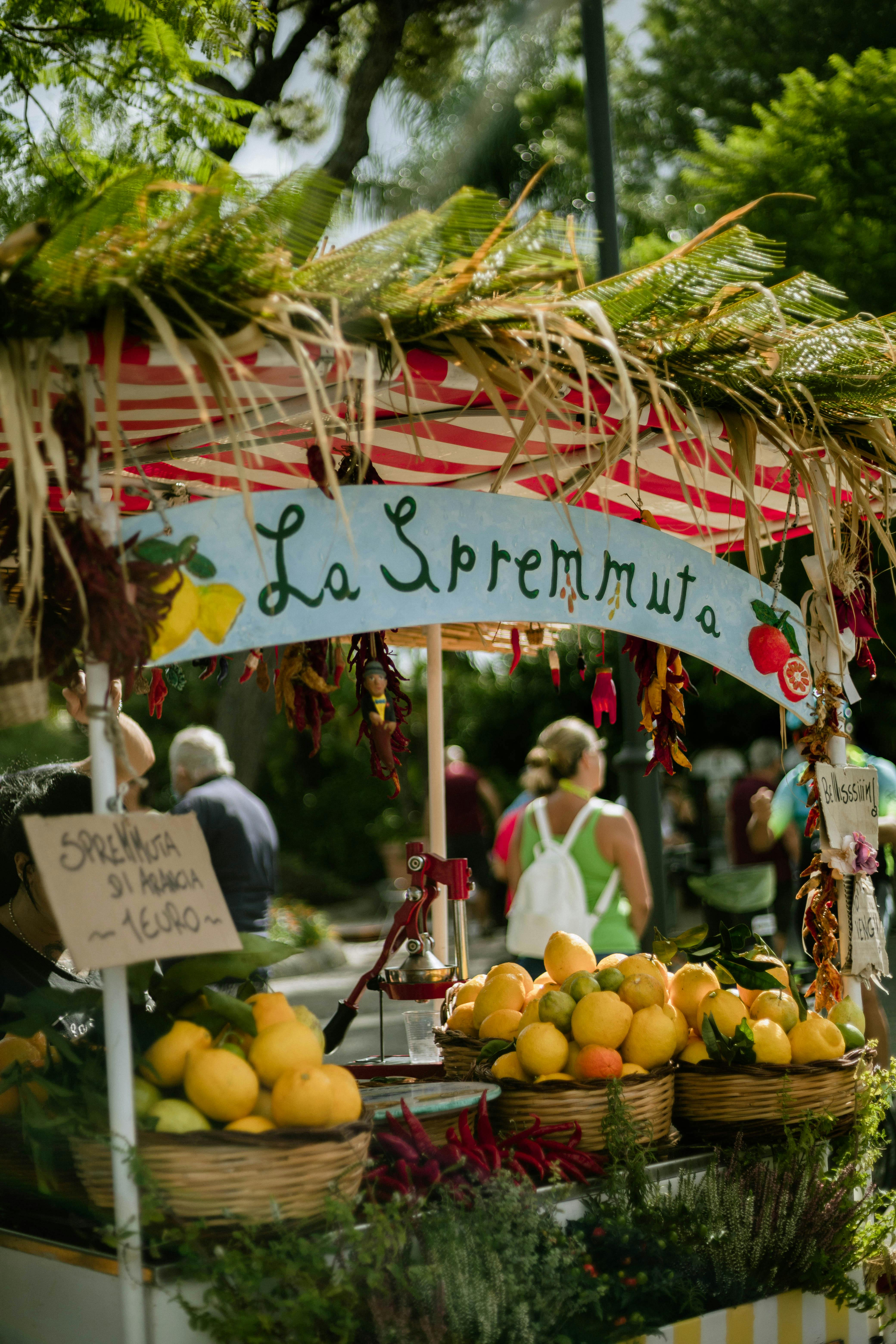 Fruits Stand Photos, Download The BEST Free Fruits Stand Stock Photos ...