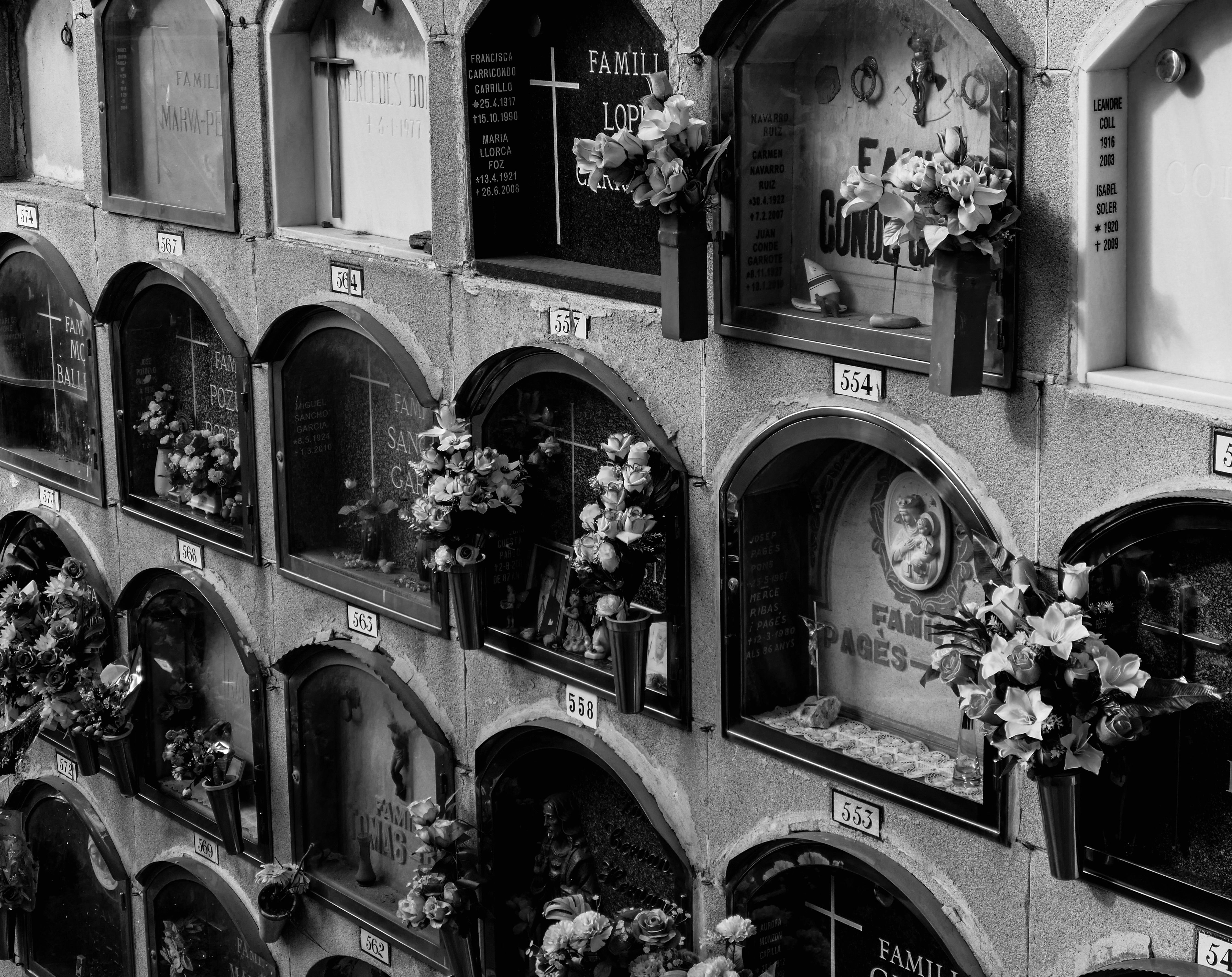 Burial Niche Photos, Download The BEST Free Burial Niche Stock Photos ...