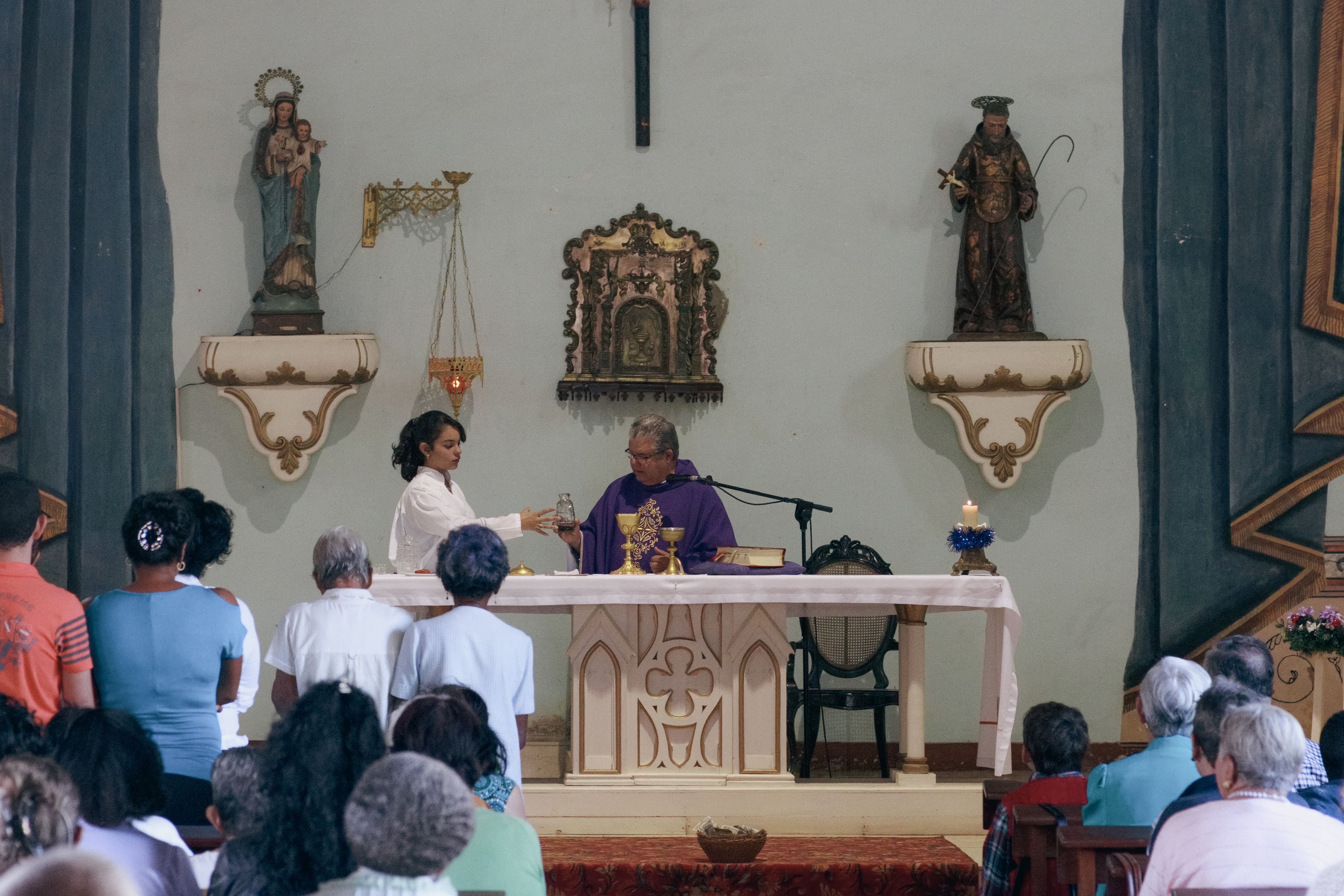 Foto de stock gratuita sobre adorar, altar, arte cristiano, banco de ...